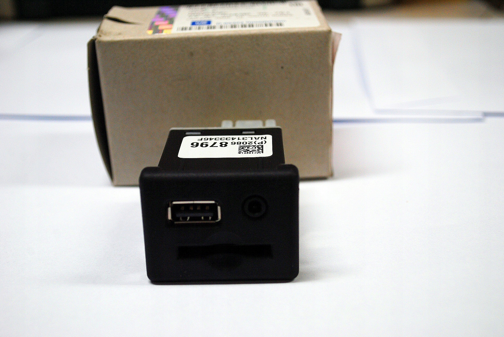 Złącze USB AUX SD, Insignia Zafira C CHEVROLET Orland 20868796 plus ...