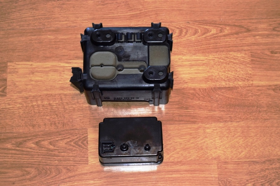 0008003348 - Модуль насоса замка сидіння MERCEDES W204 W207 W212 купити ...