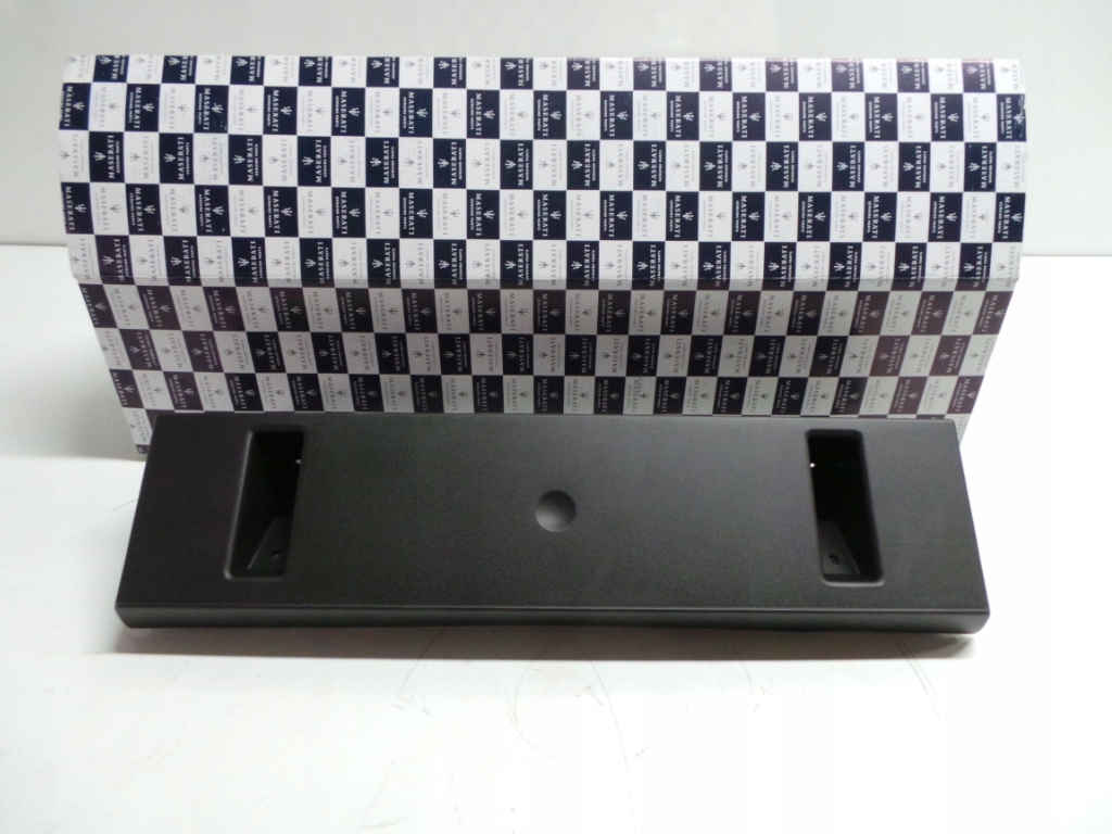 670041956 670041956 - Number plate base FRONT of the Maserati Levante ...