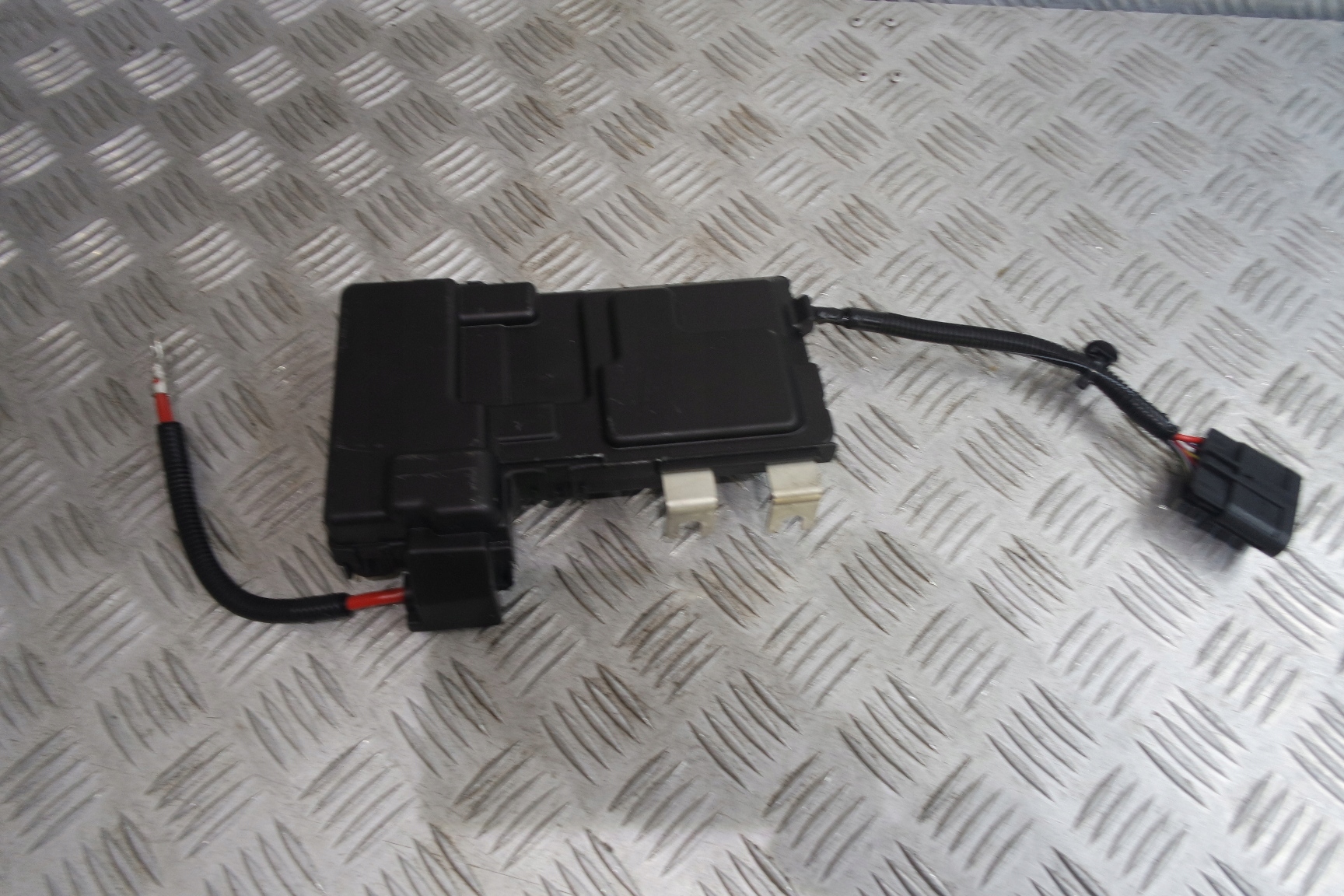 Skrzynka bezpieczników Volvo OE 31409755 • Cena, Opinie - Allegro