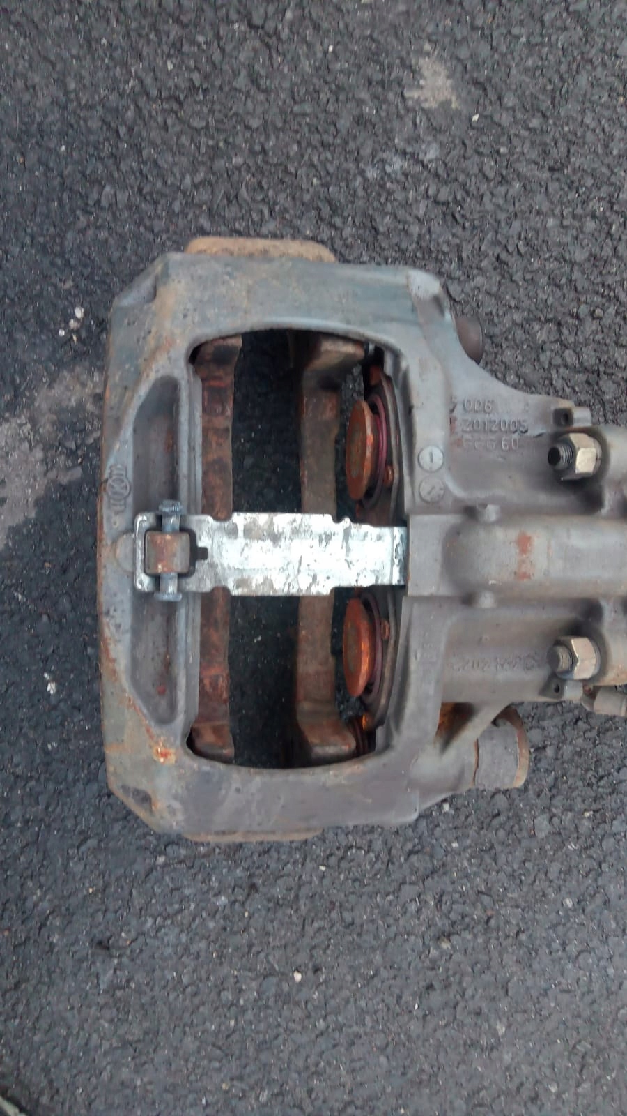 Затискач Mercedes Atego Axor Actros R22. 5 купить в Украине на All ...