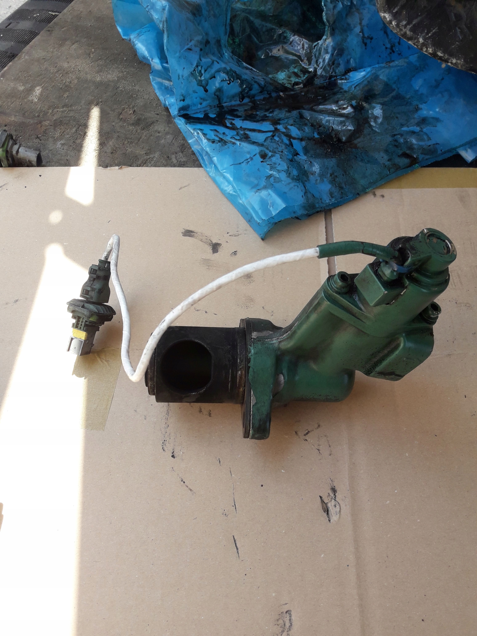 VOLVO FH4 RENAULT T EURO 6 ZAWÓR EGR AGR 22301902 • Cena, Opinie - Allegro