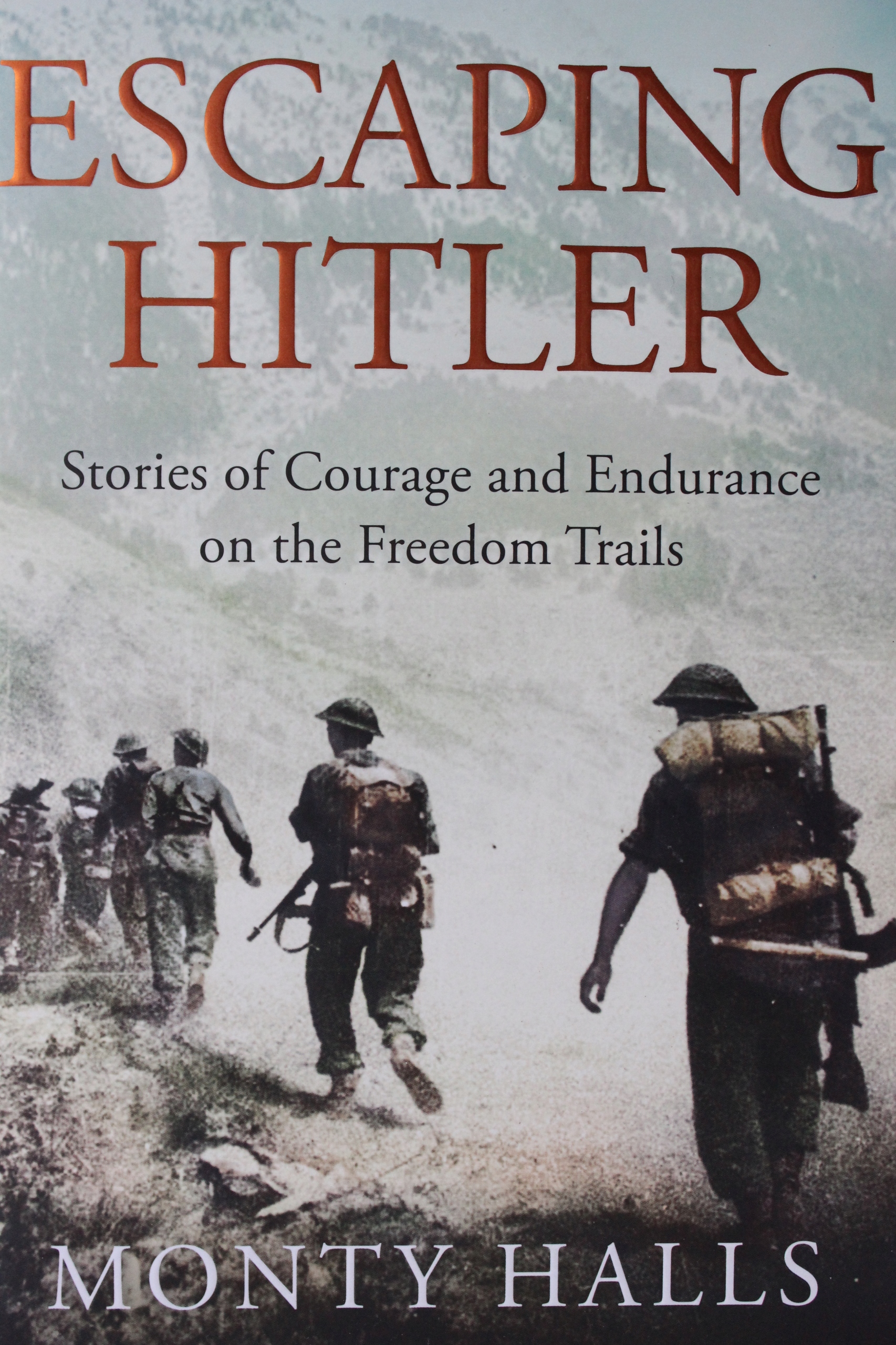 ESCAPING HITLER, Monty Halls (12623024369) | Książka Allegro