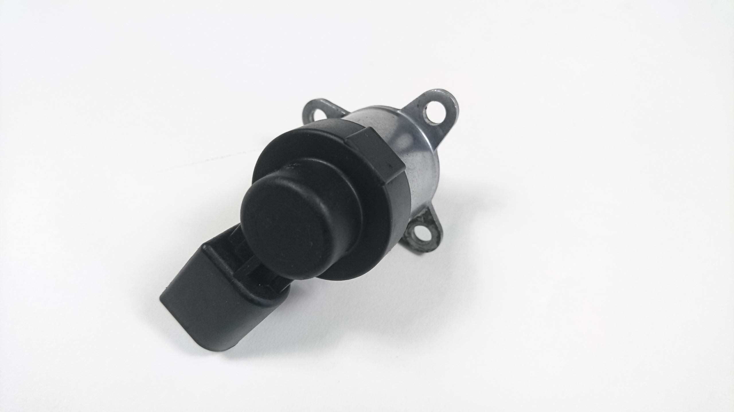 7787186 - Датчик давления топлива BMW E60 E61 E63 M57 M47 купити на ...