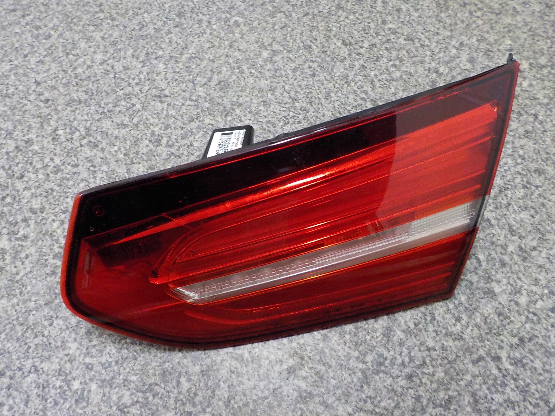 LAMPA KLAPY PRAWA TYŁ MERCEDES GLC W253 X253 2015- za 100.00PLN z ...