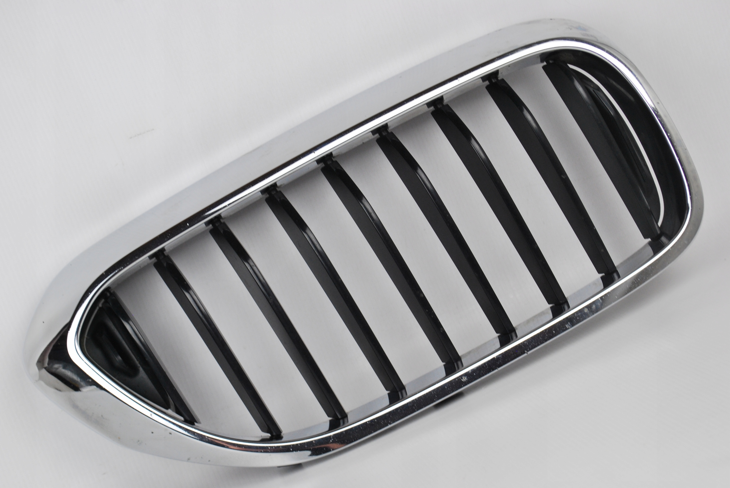 Kratka nerka prawa BMW 5 G30 G31 G38 51137390864 51137390864 za 199 zł ...