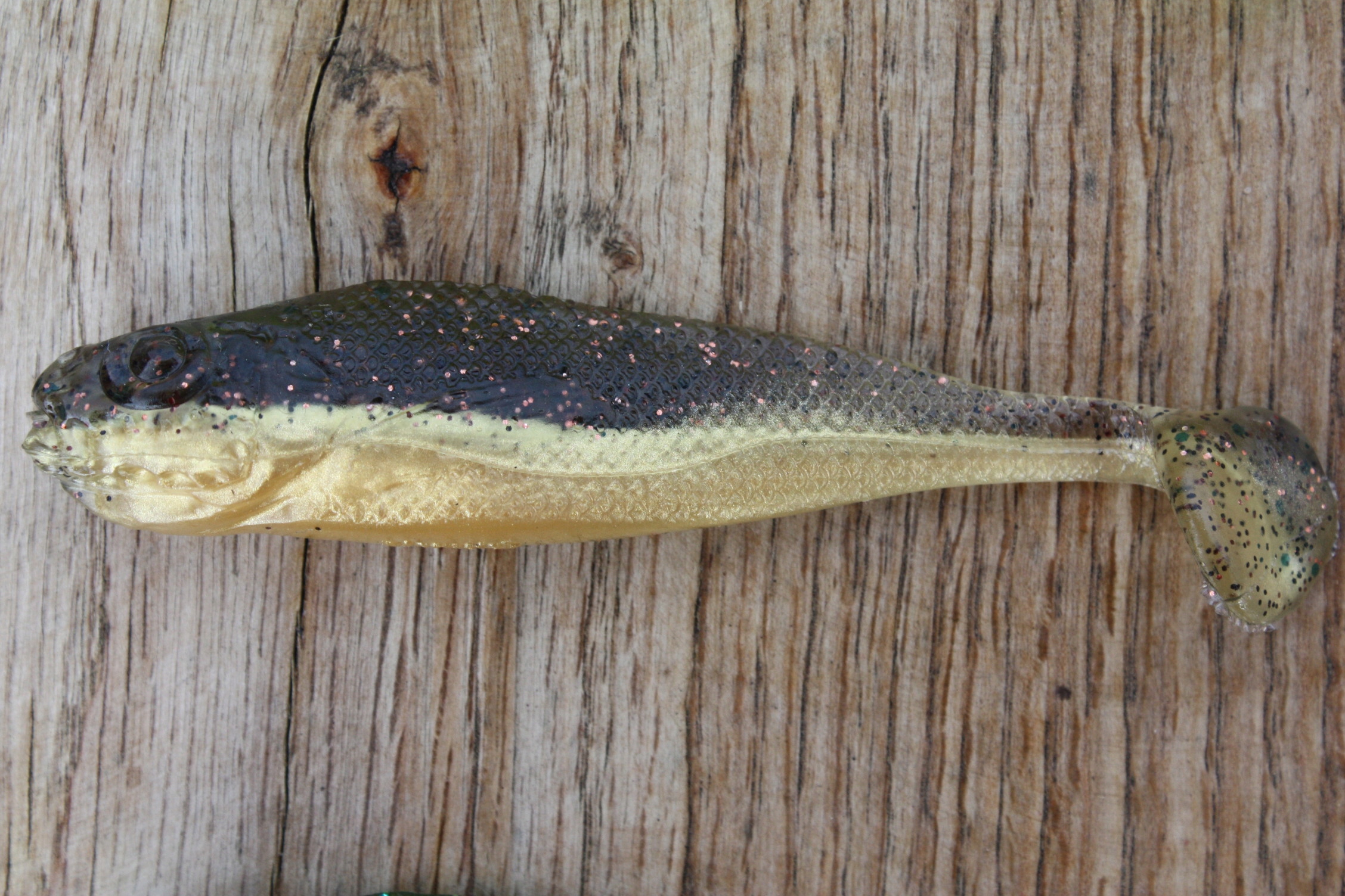 GUMA REALISTIC SHAD MATUSIAK JAZGARZ 7cm nr 021 - J7 021 - 13313072334 ...