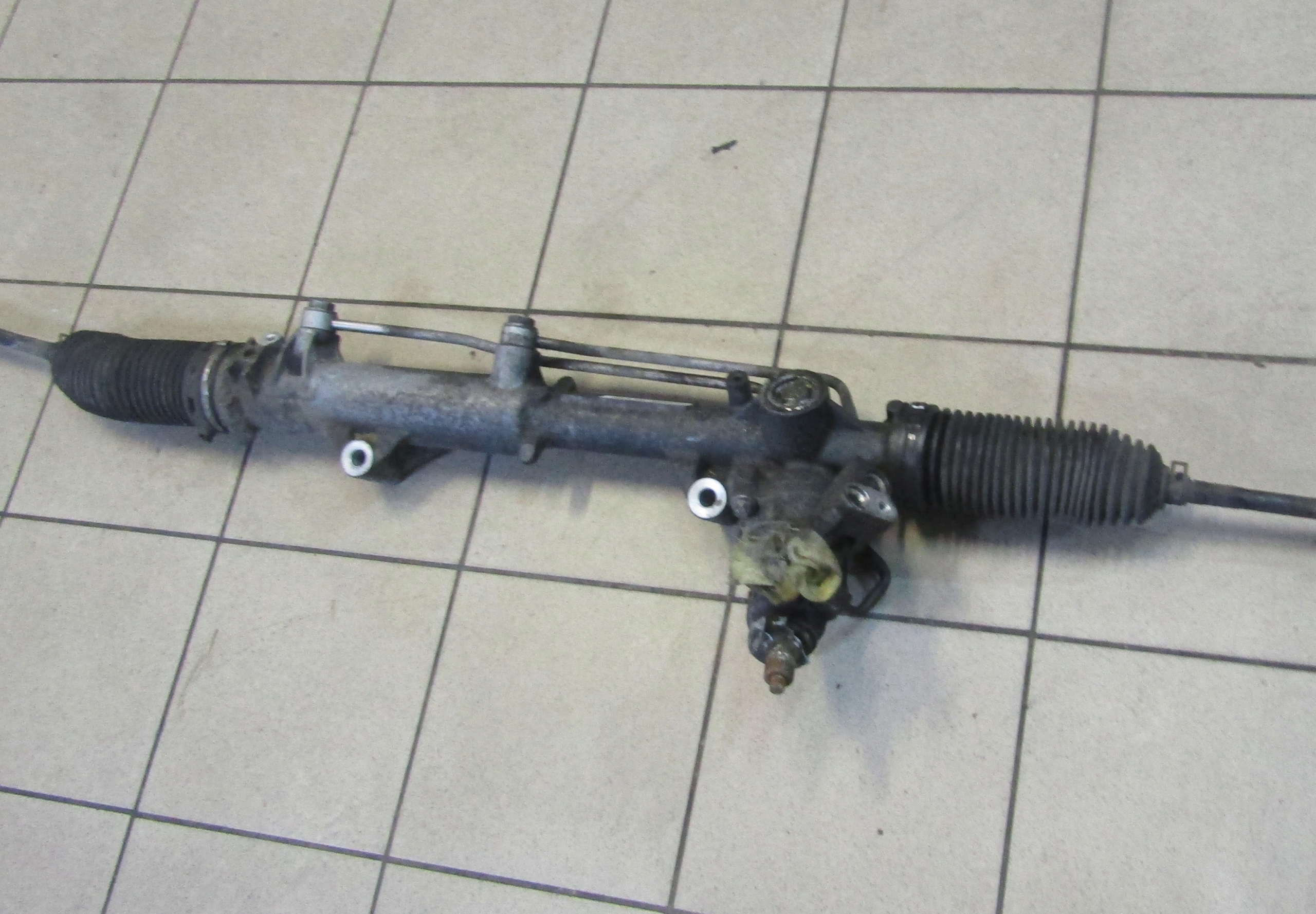 2041101101 - GEARBOX Power Steering RACK W204 англичанин 2044604800 ...