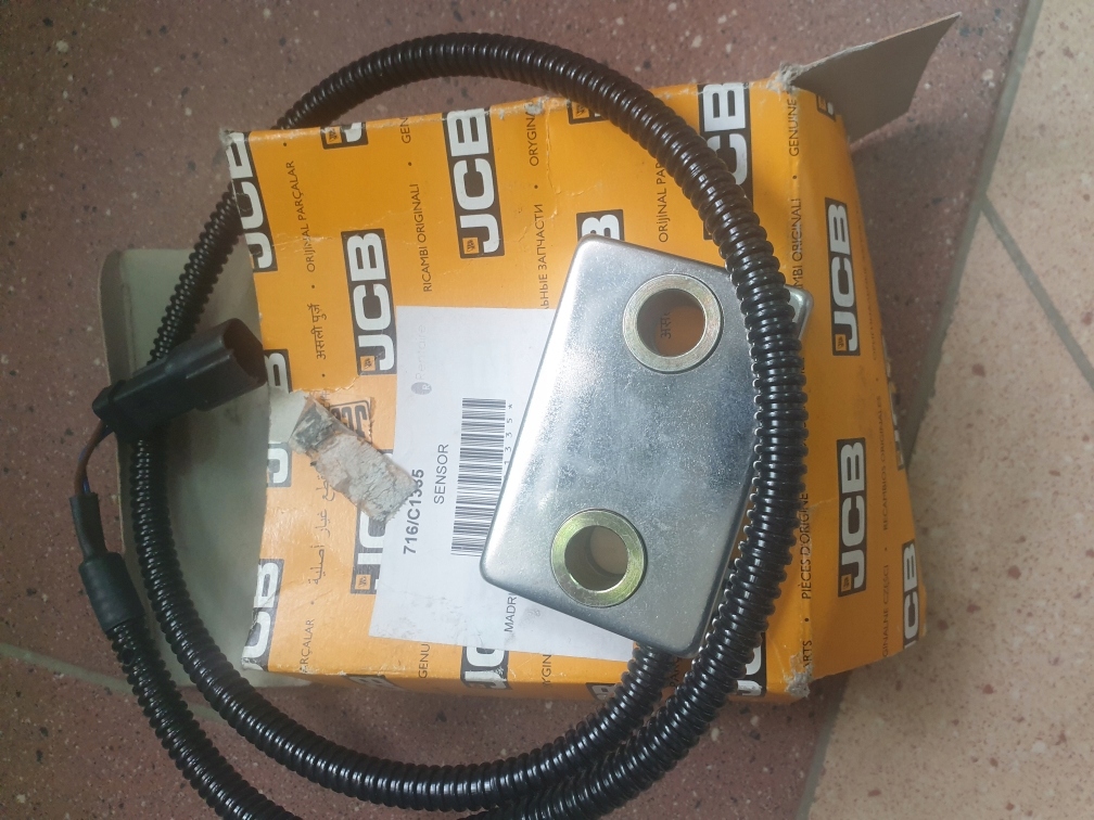 JCB Czujnik sensor przetwornik 716/C1335 - LMI TRANSDUCER - LOW GAIN za ...