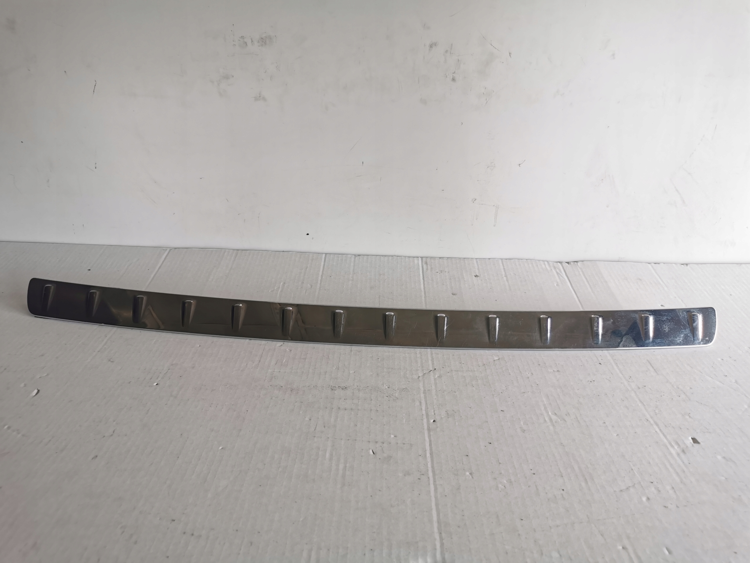 Mercedes-Benz OE A2048850411 listwa - porównaj ceny - Allegro.pl