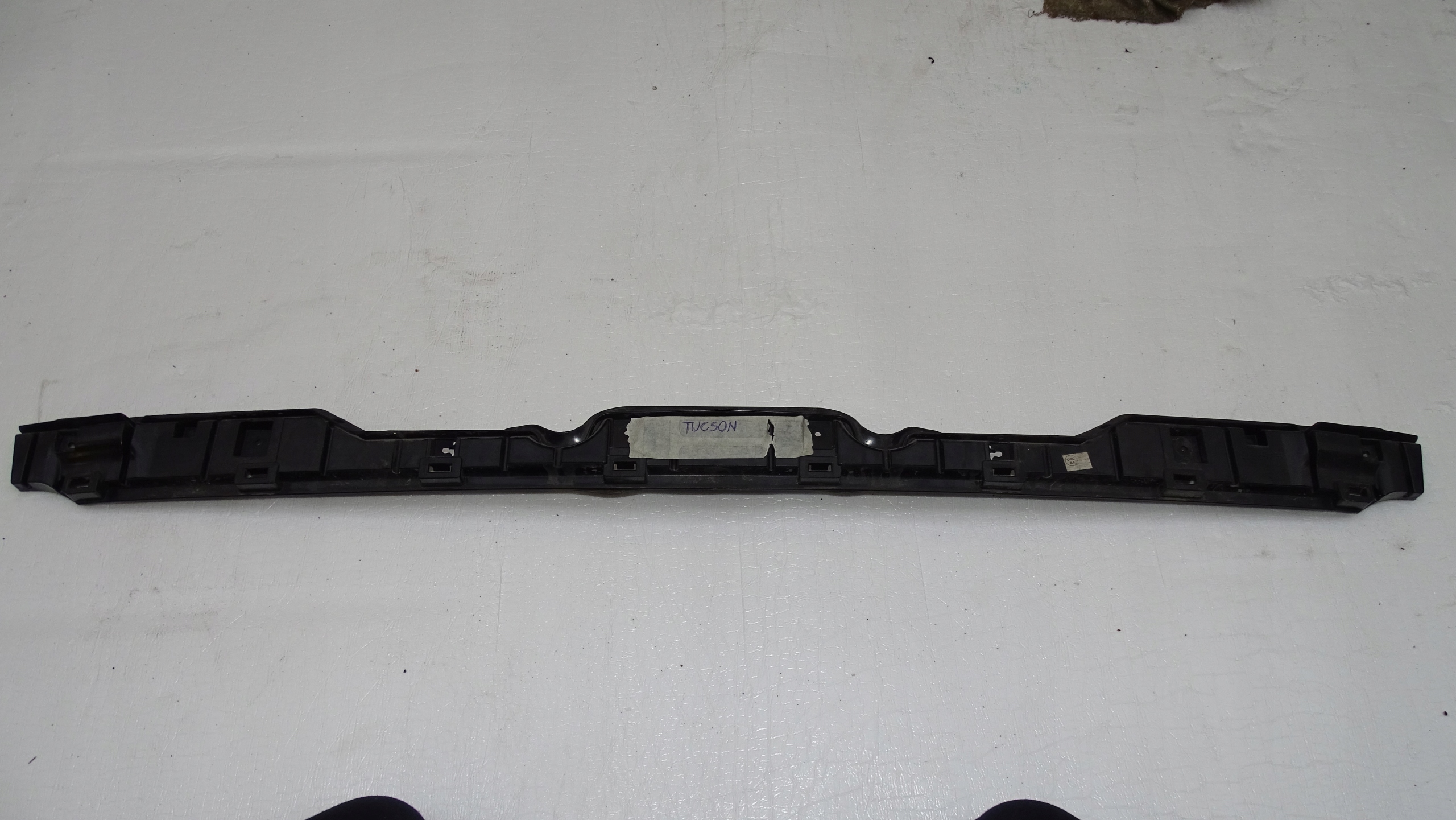 Hyundai OE 87376-D7000 ślizg wspornik zderzaka za 48.00PLN z ...