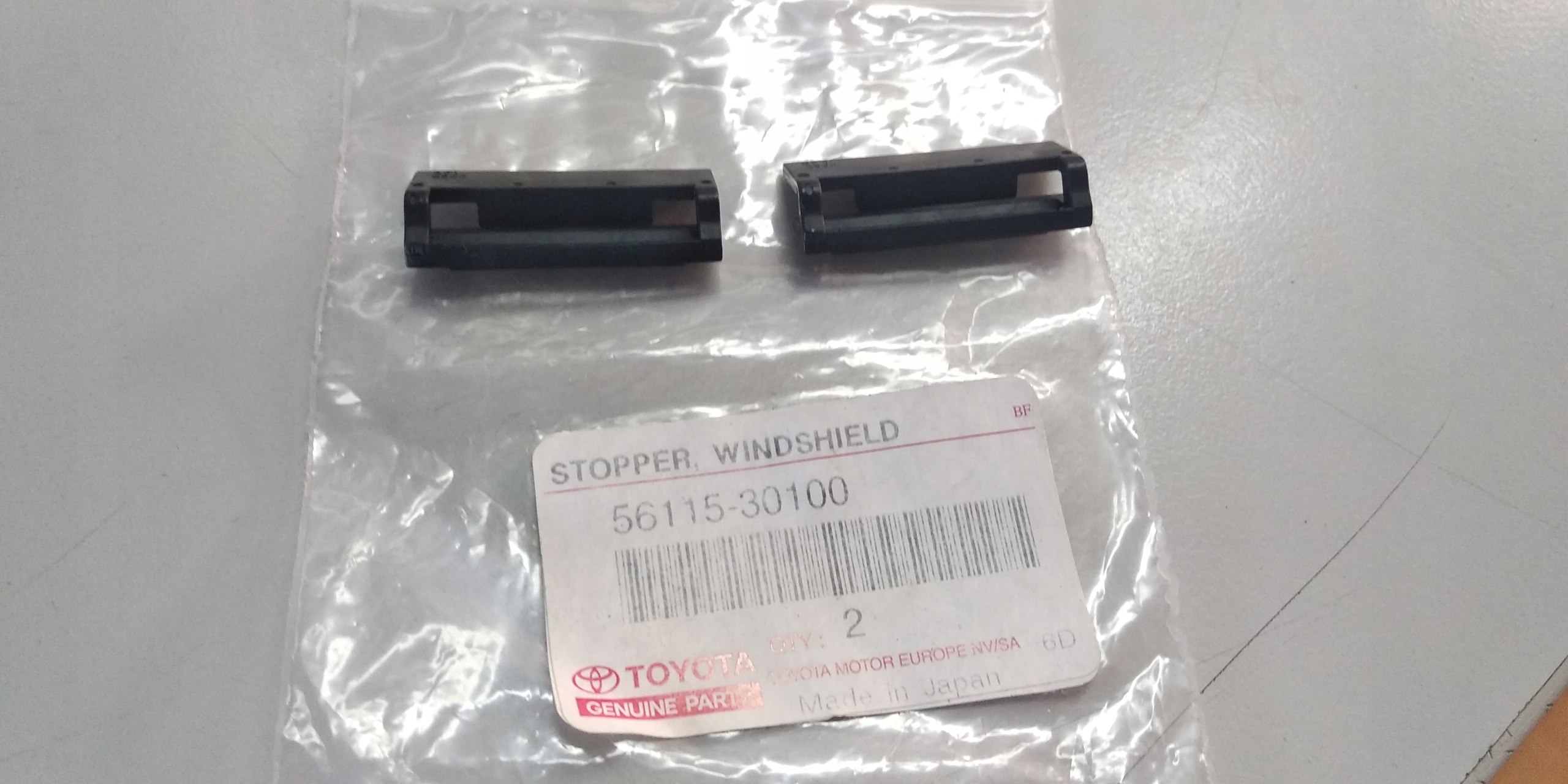 TOYOTA 56115-30100 MOCOWANIE SZYBY CZOŁOWEJ PRZÓD za 40.00PLN z Gorzów ...