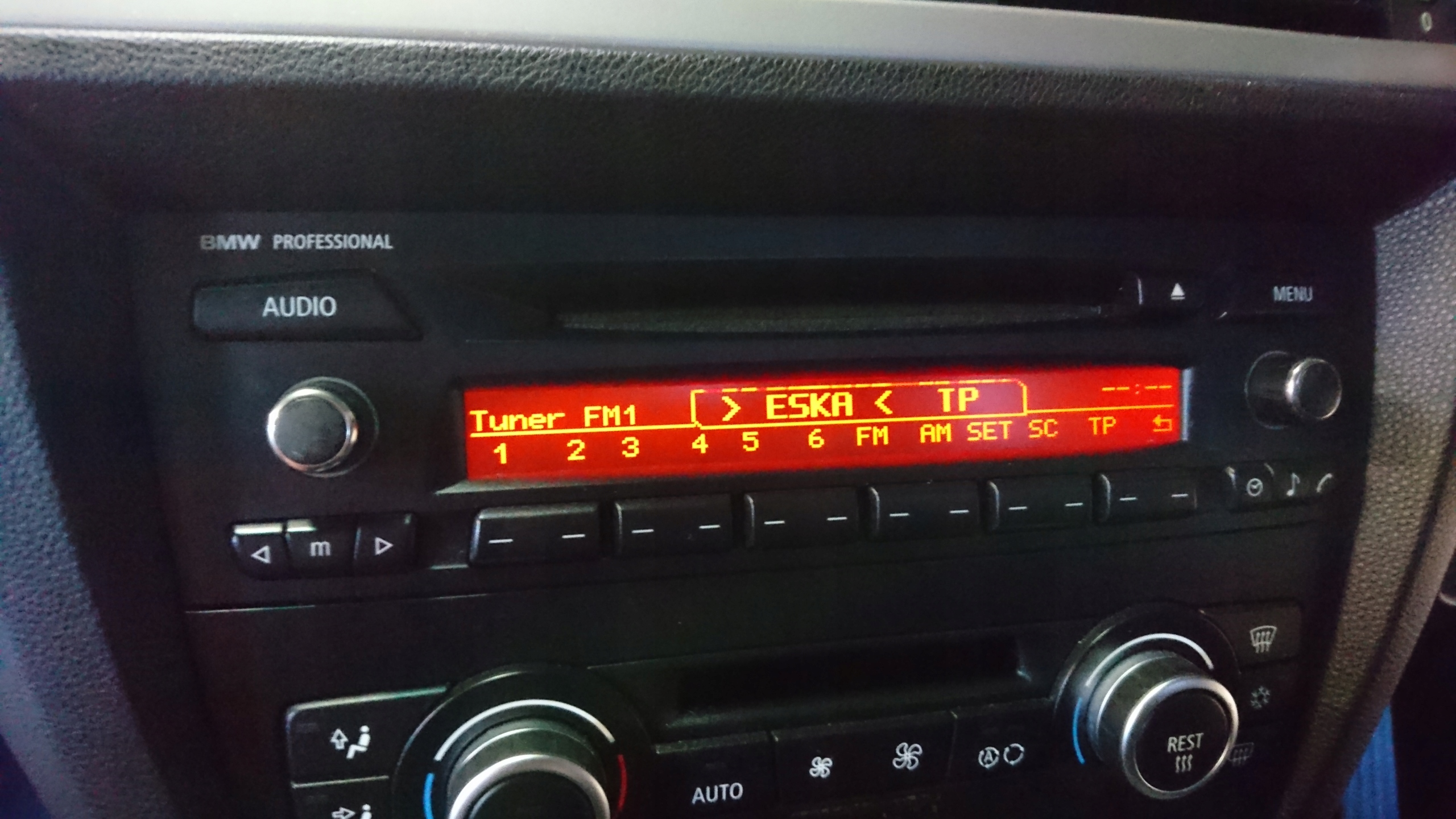 RADIO CD PROFESSIONAL - BMW E88 E93 X1 E84 Z4 E89 E81 E82 E87 E90 E91 E92 za 600.00PLN z ...