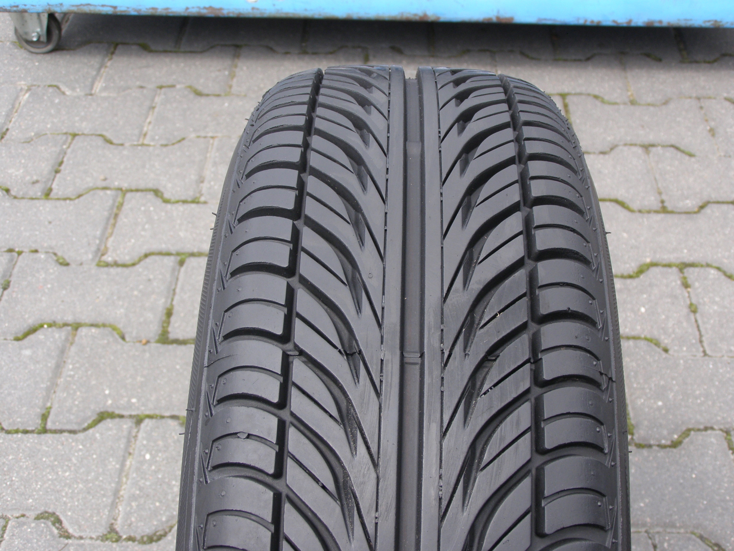 Opona całoroczna Austone SP-401 185/60R14 82 H 6937833543371 za 60 ...