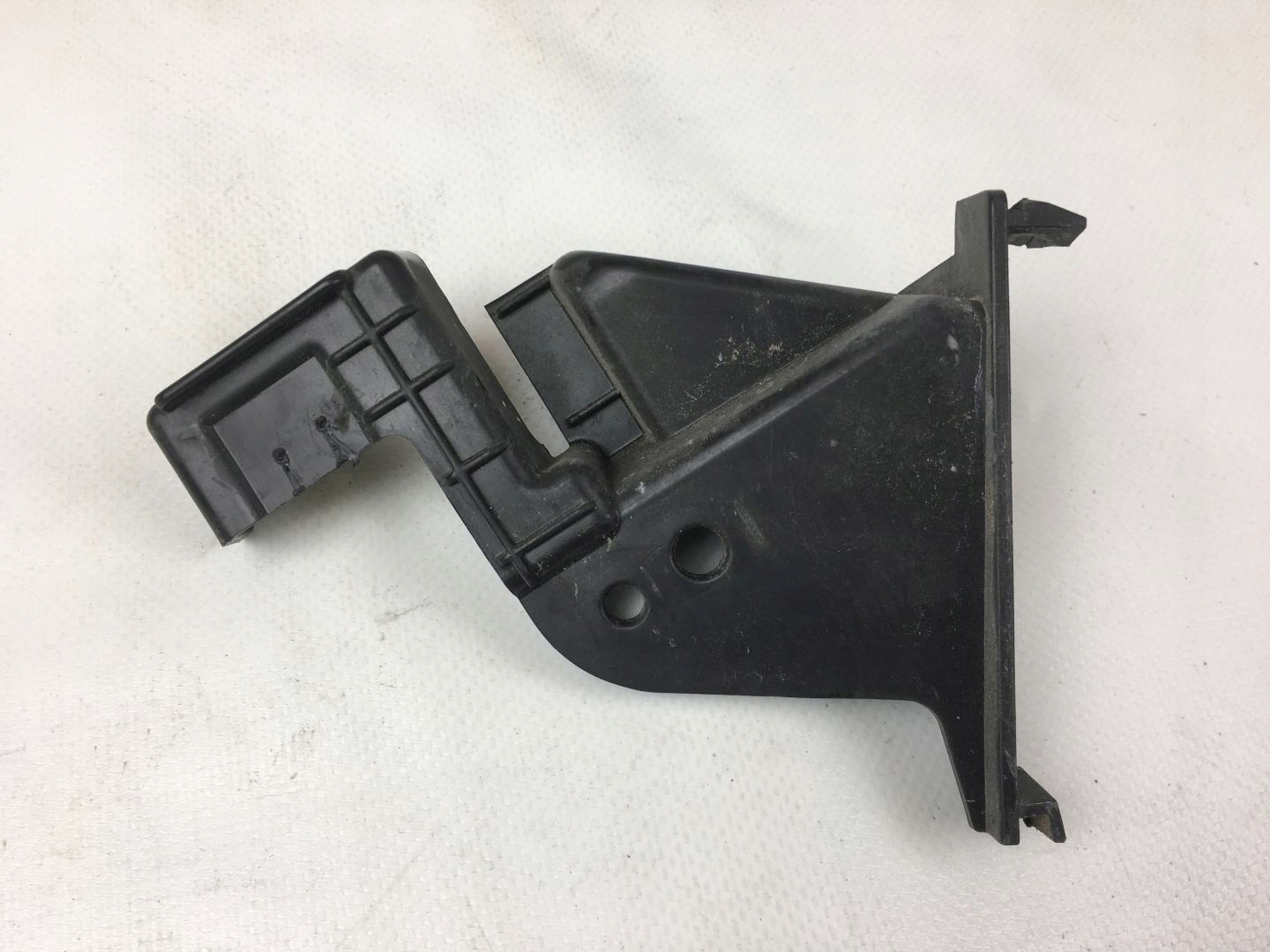 Mercedes-Benz OE A1668850914 wspornik radar za 139.00PLN z Tykocin ...