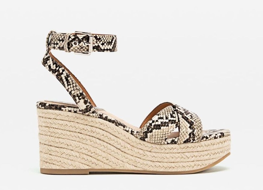 STRADIVARIUS HADÍ BOTY SANDÁLY NA KLÍNKU 40 za 303 Kč - Allegro