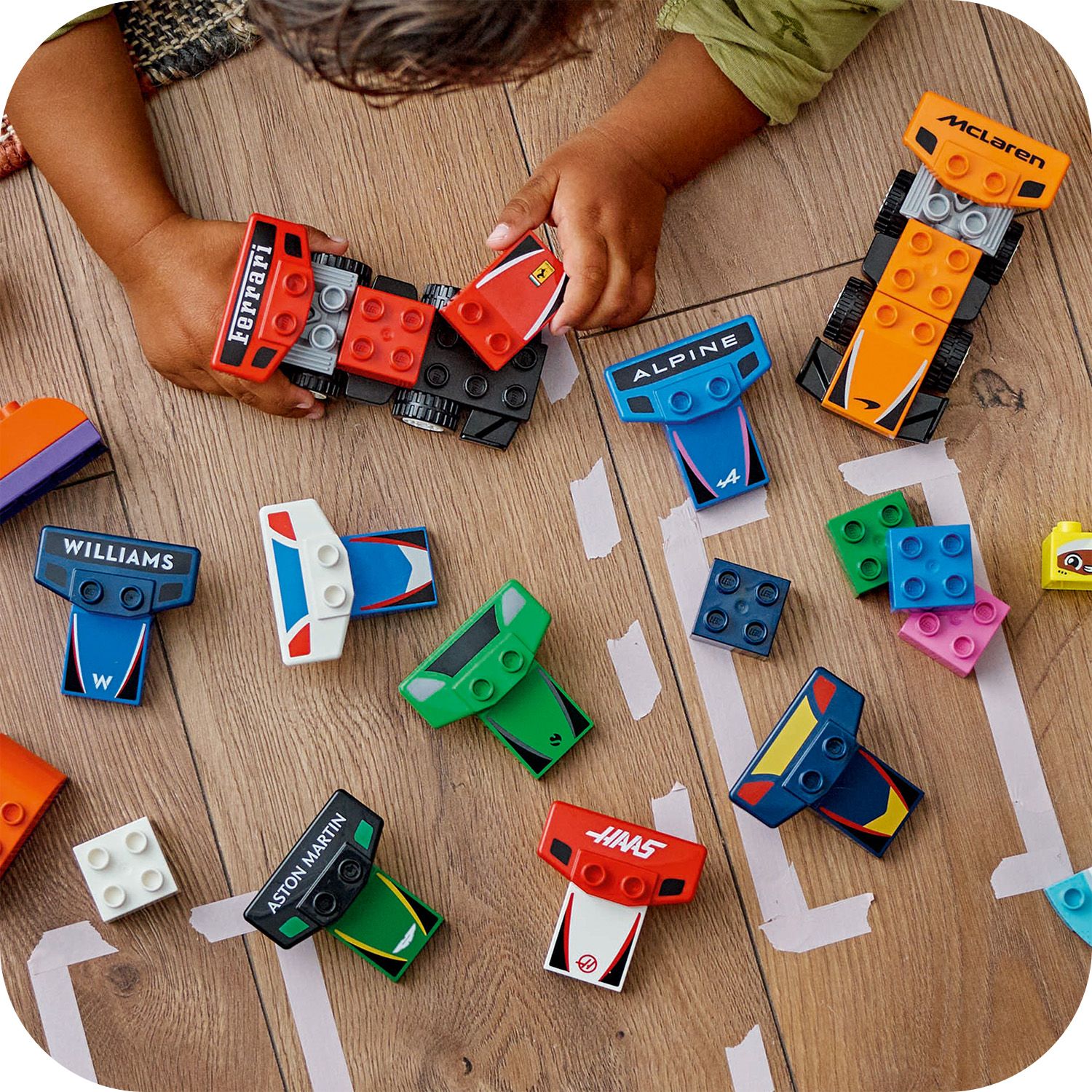 LEGO DUPLO F1 Коли и пилоти 10445 - www.kamenik.bg