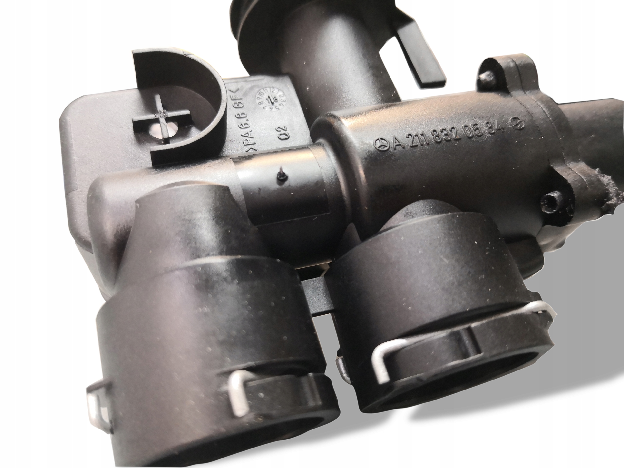 A2118320584 Клапан нагревателя E Class W211 CLS W219 MERCEDES купить в ...