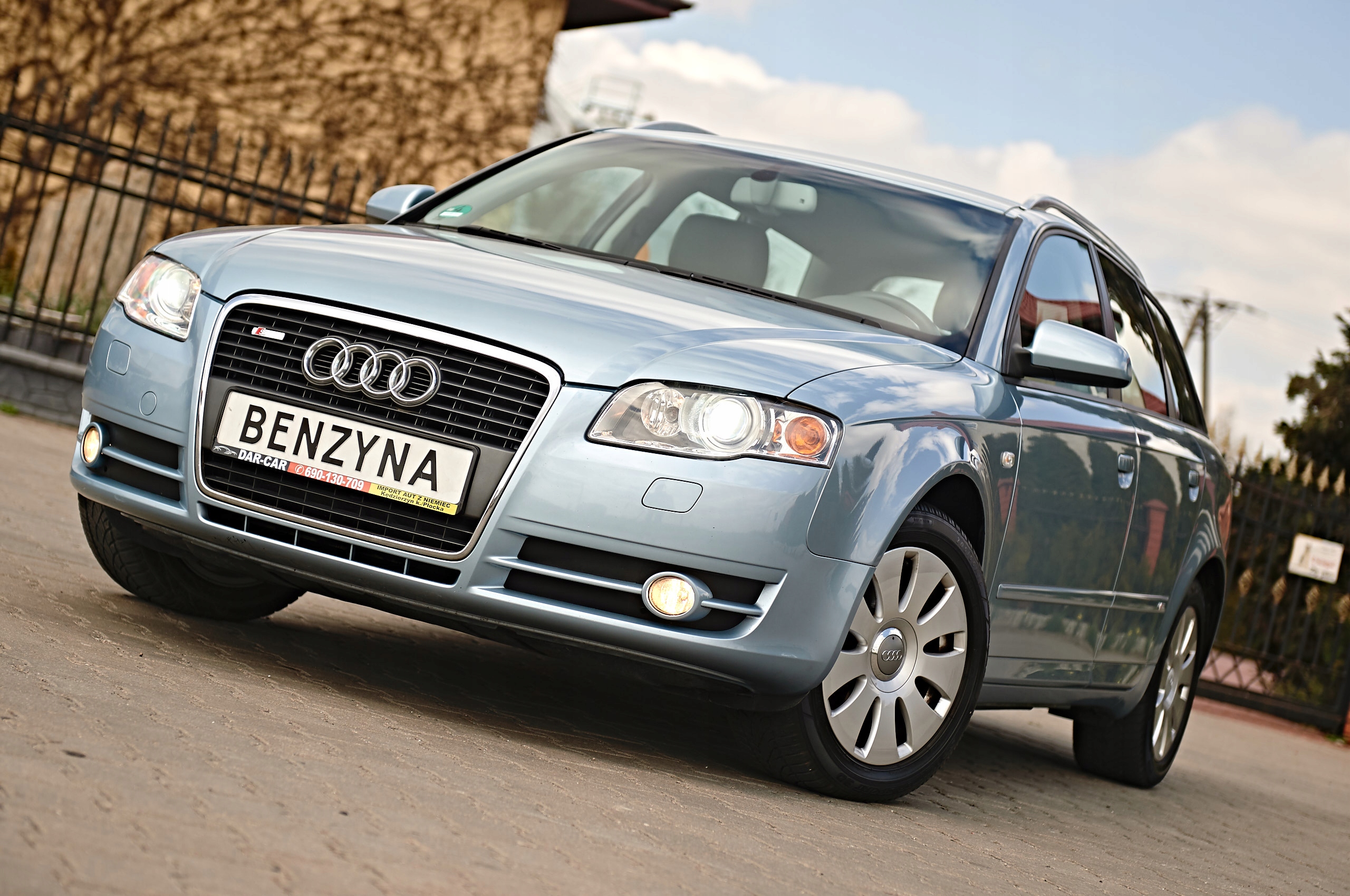 AUDI A4 B7 KOMBI 2.0 BENZYNA 131KM S-LINE BI-XENON - 8025681383 ...