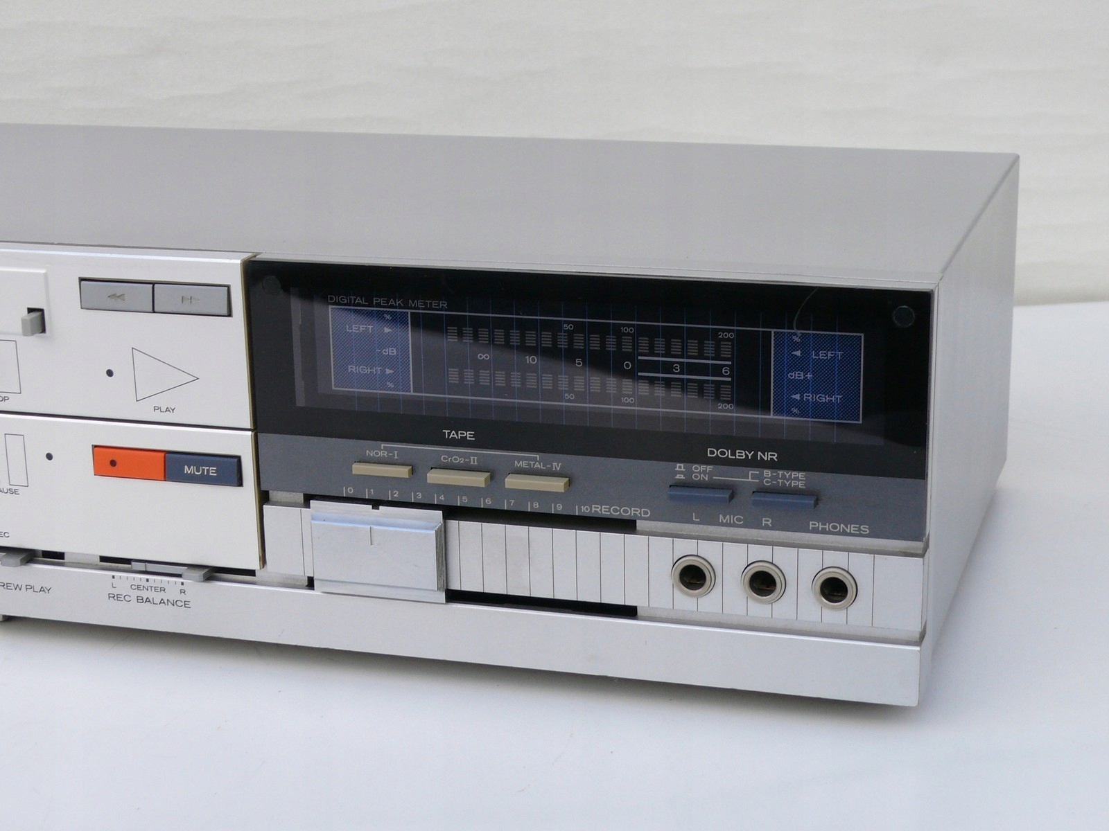 Hitachi D-E3 Stereo Cassette Deck (1983-84) rzadki - 7810261797 ...