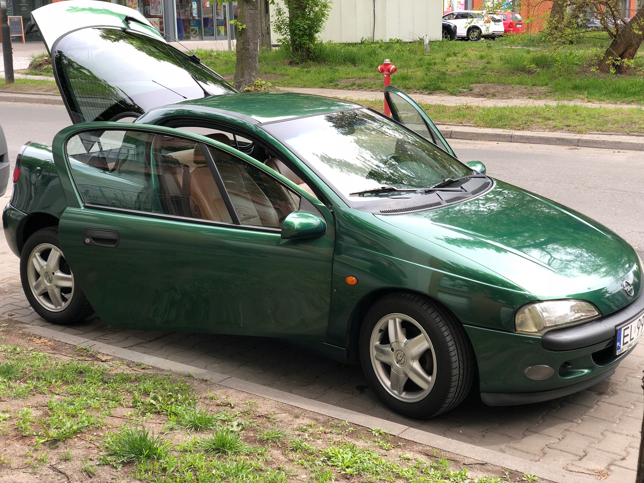 Opel tigra 1.6 1996 - 8072068253 - oficjalne archiwum allegro