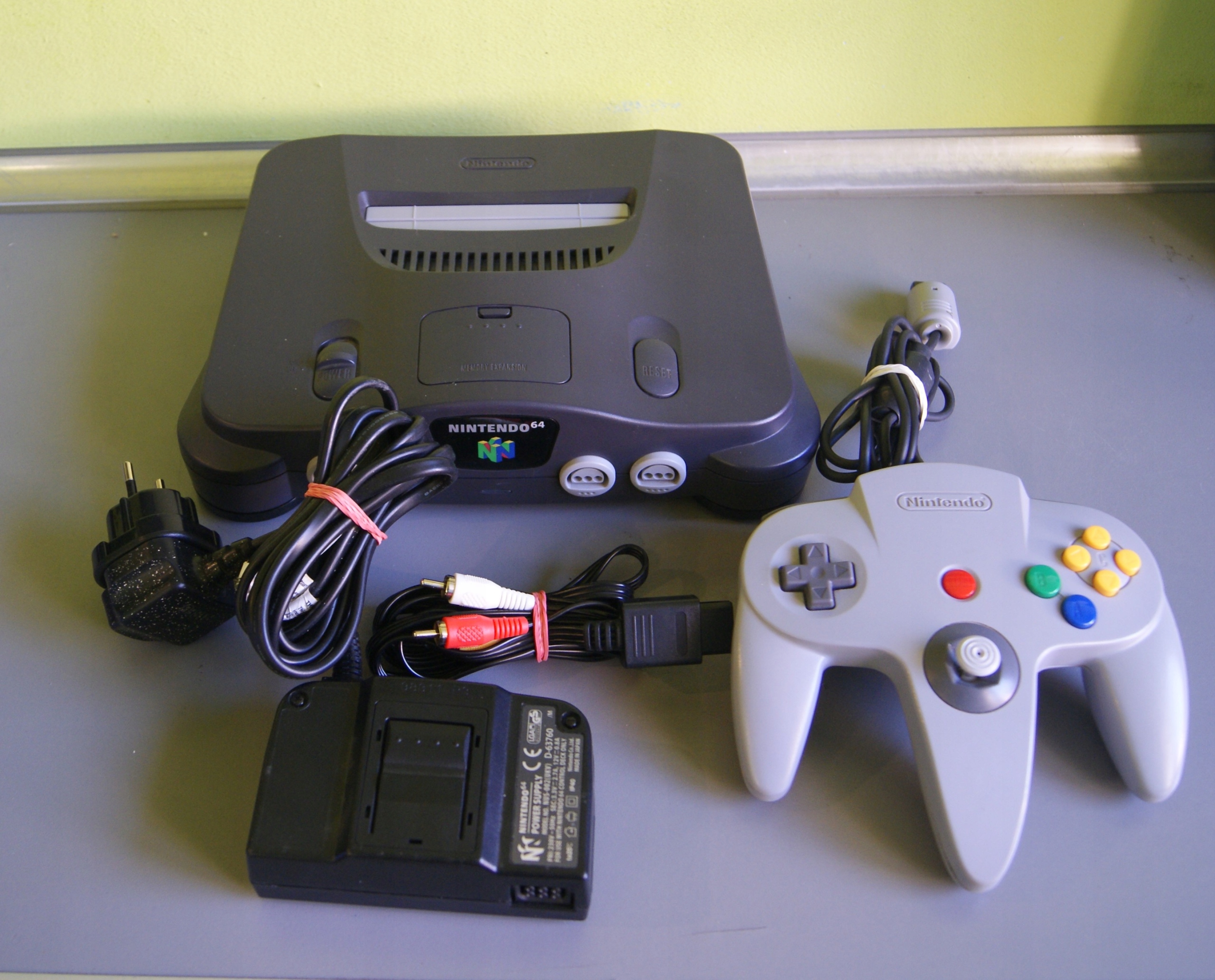 Konsola Nintendo 64 - 7861066869 - oficjalne archiwum allegro