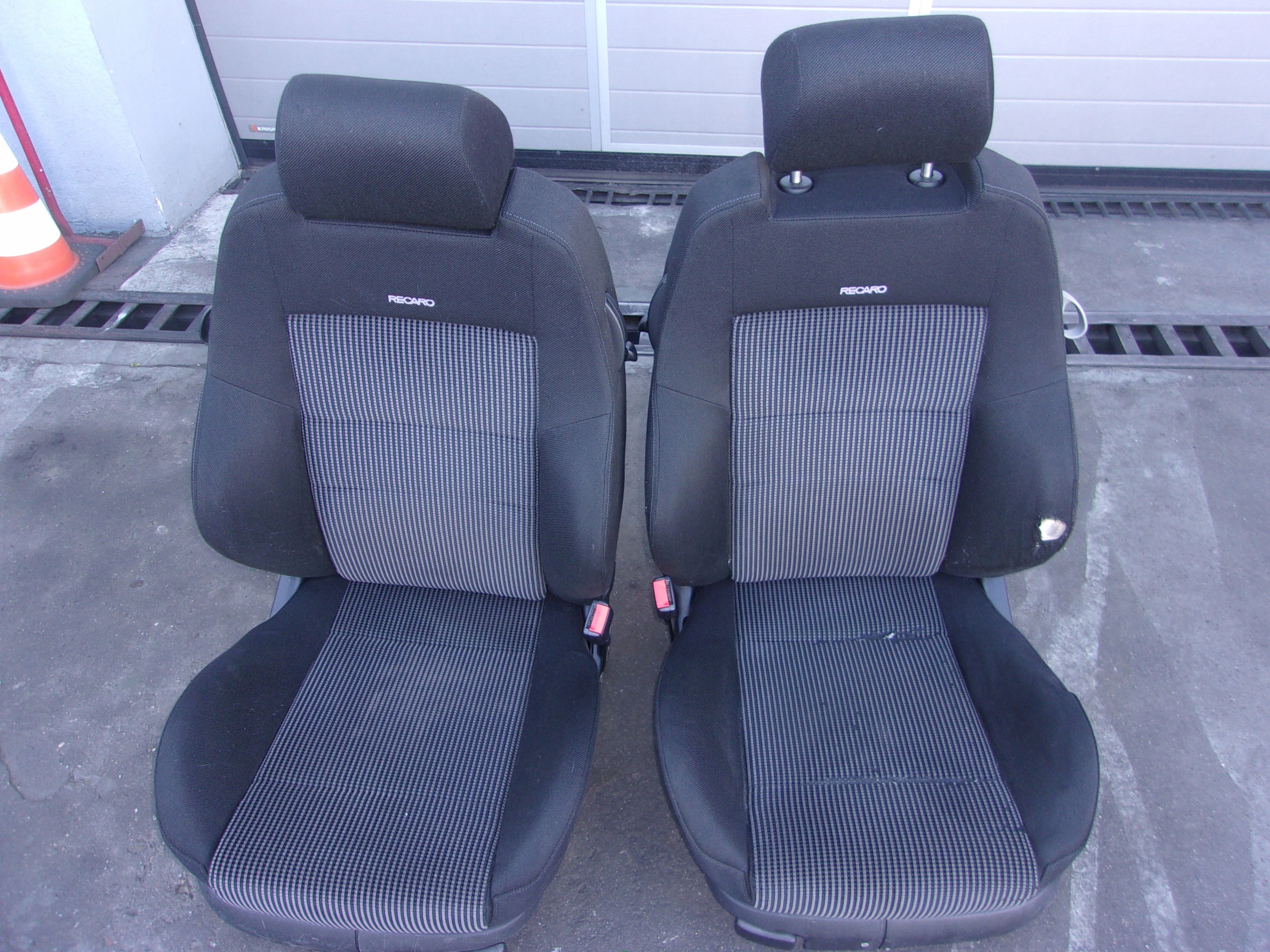 FOTELE FOTEL KANAPA RECARO GOLF 4 3d - 7658689197 - oficjalne archiwum ...