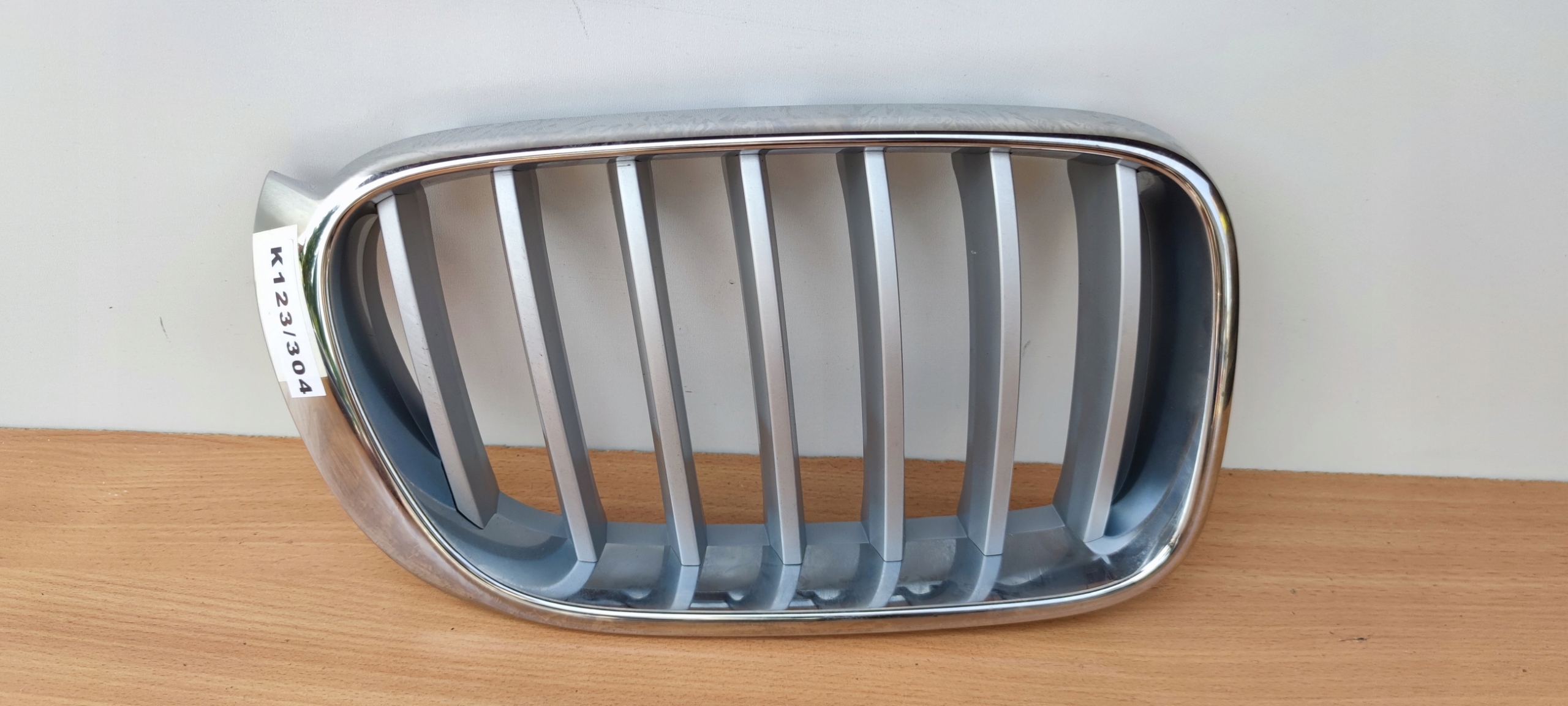 BMW OE 51117210726 atrapa grill nerka - porównaj ceny - Allegro.pl