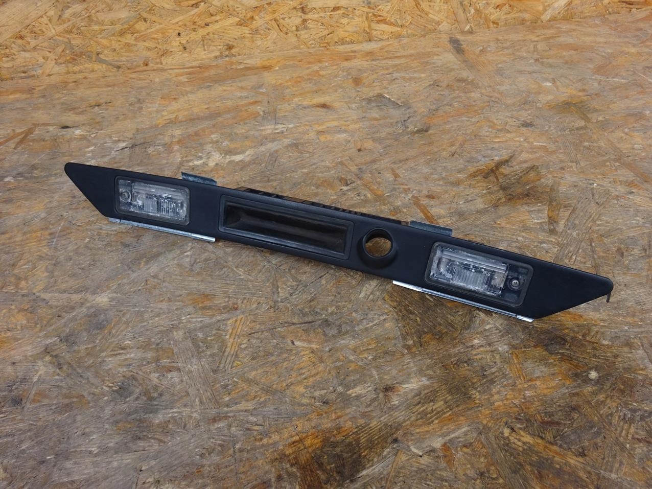 AUDI A6 C6 LIFT PODŚWIETLENIE TABLICY BLENDA KLAPY 8E0827574C z LUBLIN ...