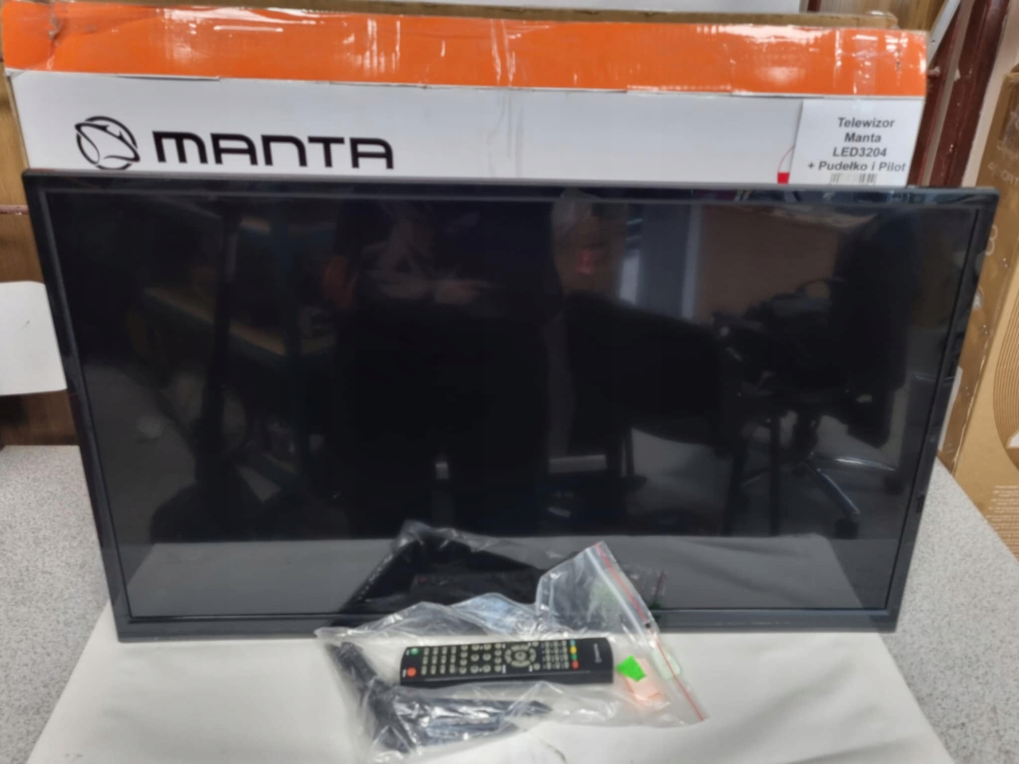Telewizor LED Manta LED3204 31,5" HD Ready czarny - Sklep, Opinie, Cena w Allegro