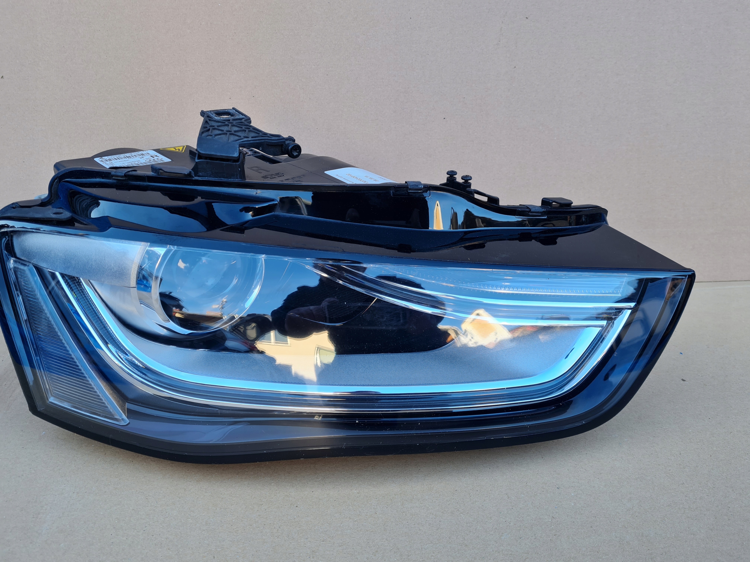 AUDI A4 B8 LIFT LAMPA PRAWA BI XENON LED PRAWY EUR 8K0941044C ...