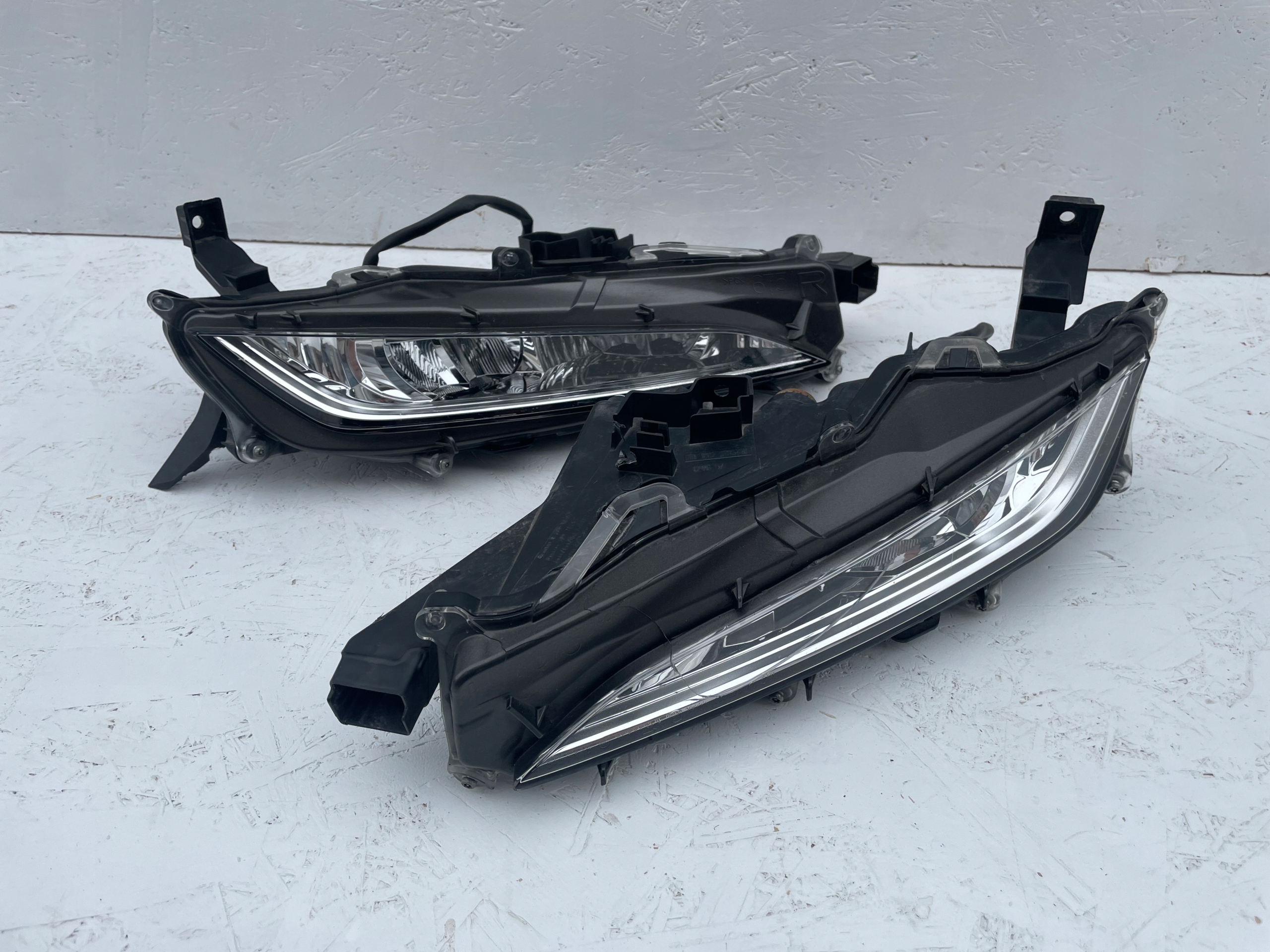 LEXUS RX IV LIFT 2020 - DRL LEWY PRZÓD ORG za 250.00PLN z BIELSKO-BIAŁA ...