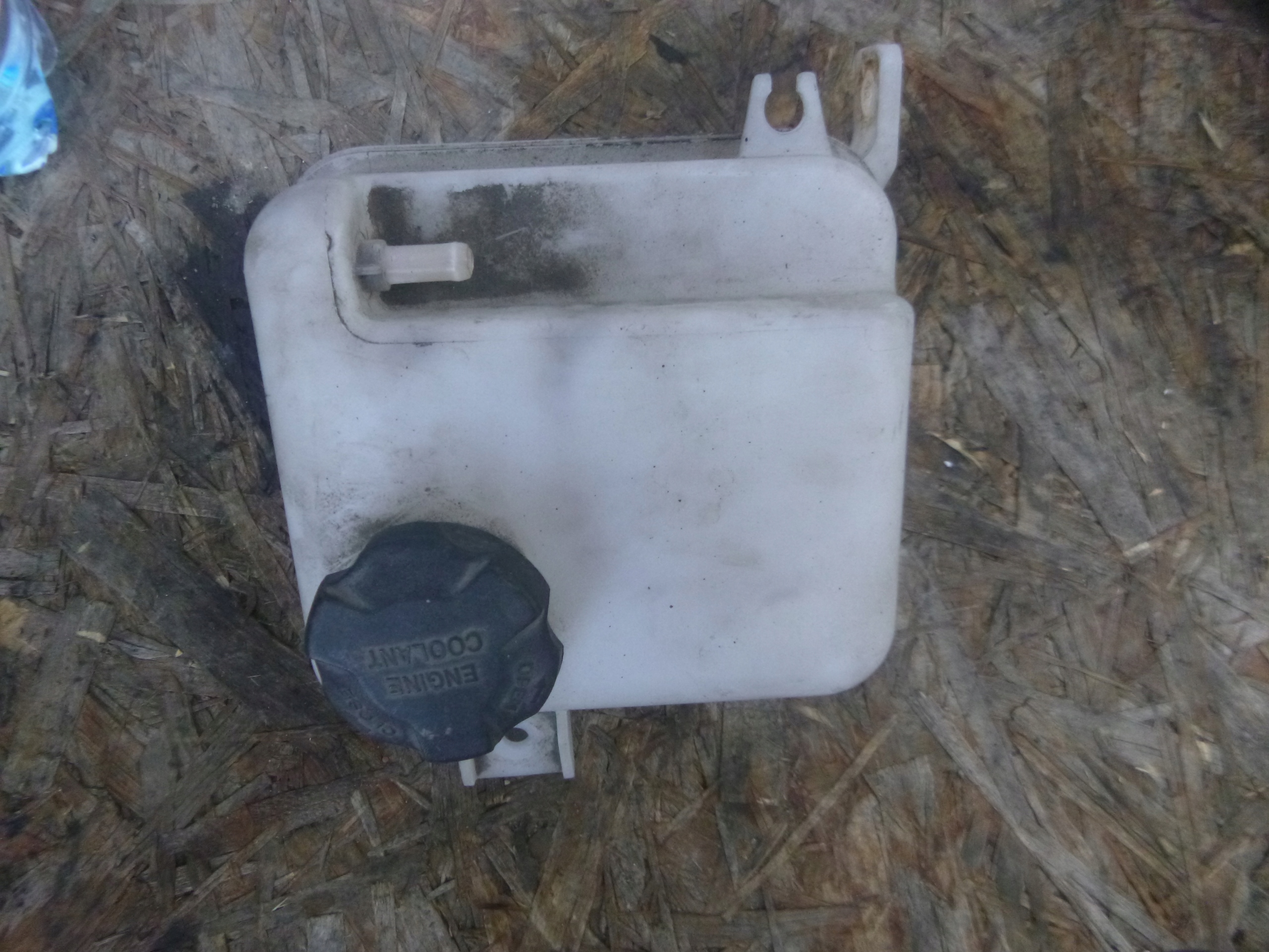 ZBIORNICZEK WYRÓWNAWCZY HYUNDAI IX35 25430-2S000 za 14.58PLN z kraśnik ...