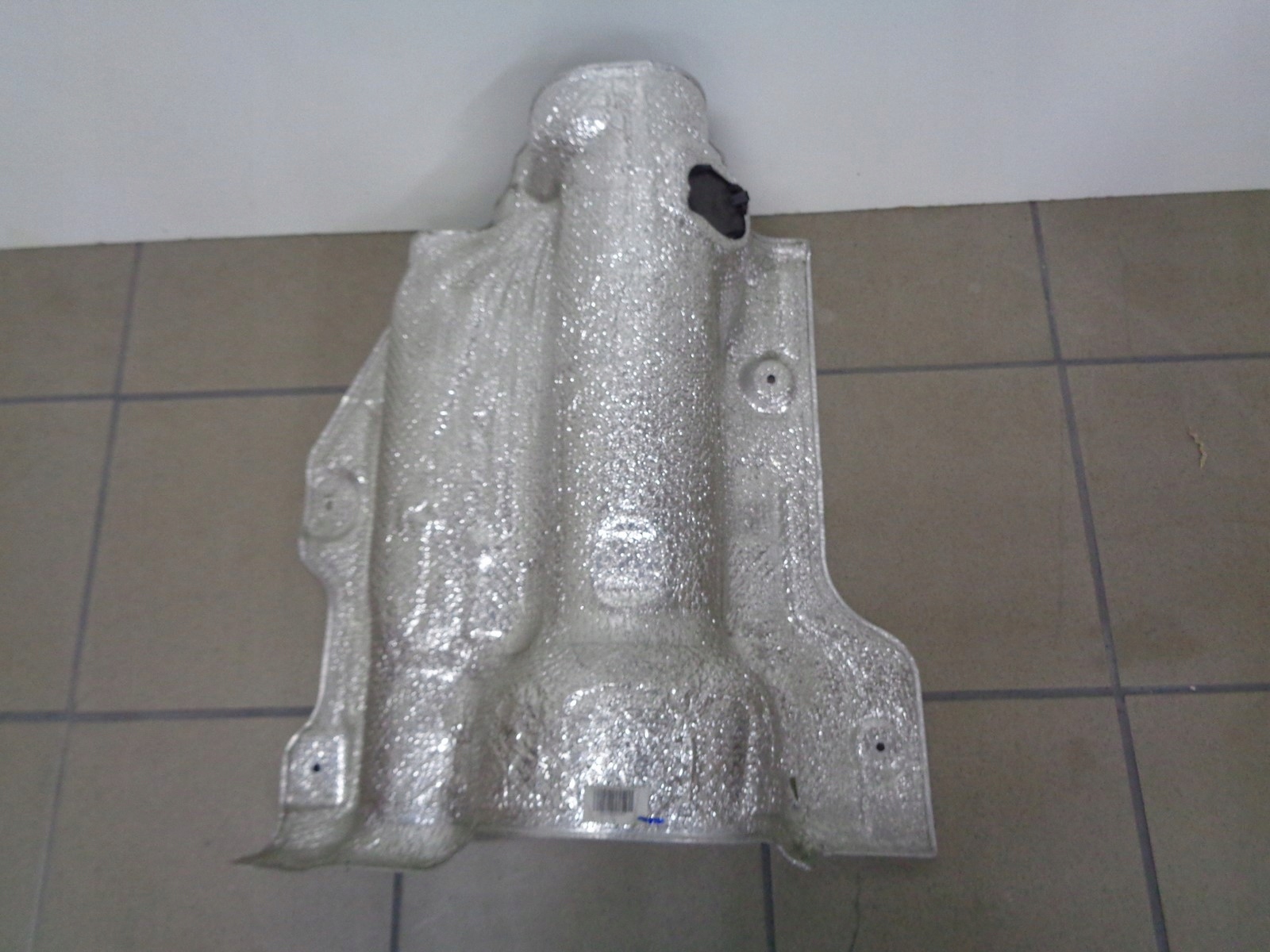 MERCEDES W205 OSŁONA TERMICZNA A2054700347 A2054700347 za 59 zł z ...