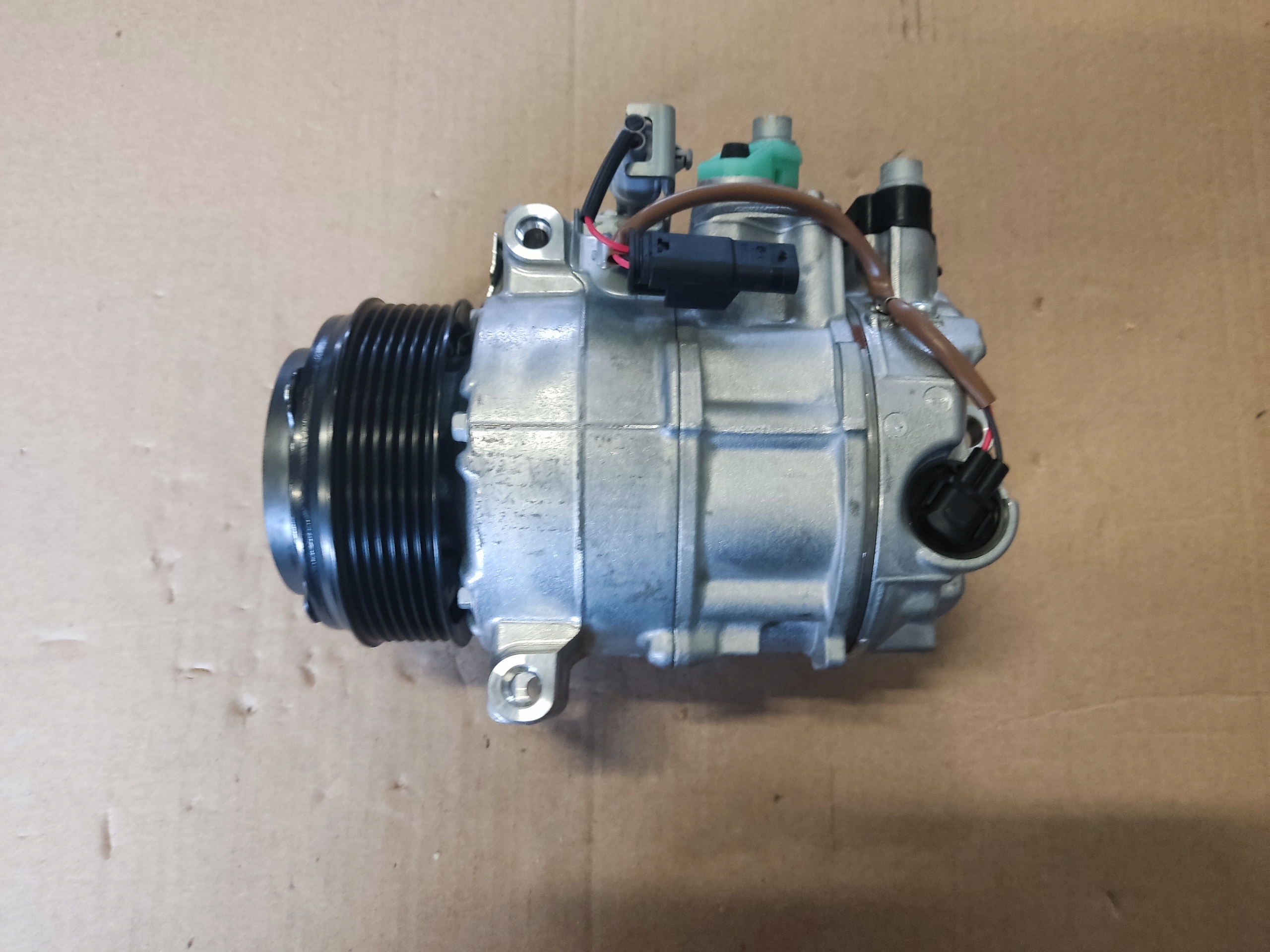 KOMPRESOR KLIMATYZACJI MERCEDES A0032308811 za 1600.00PLN z Tomaszów ...