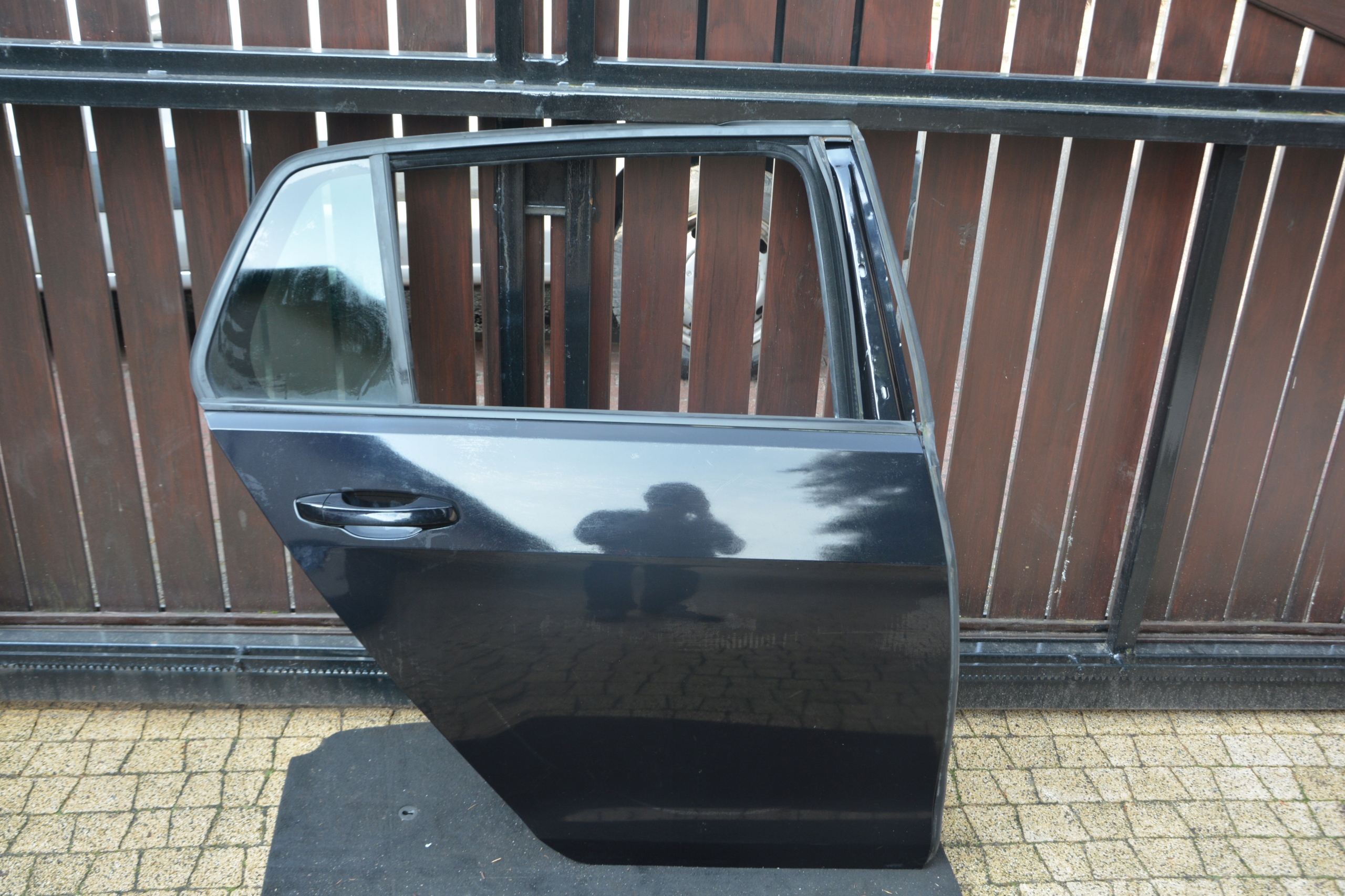 DRZWI TYLNE PRAWY TYŁ PT VW GOLF 7 VII HB LC9X za 1650.00PLN z WARSZAWA ...
