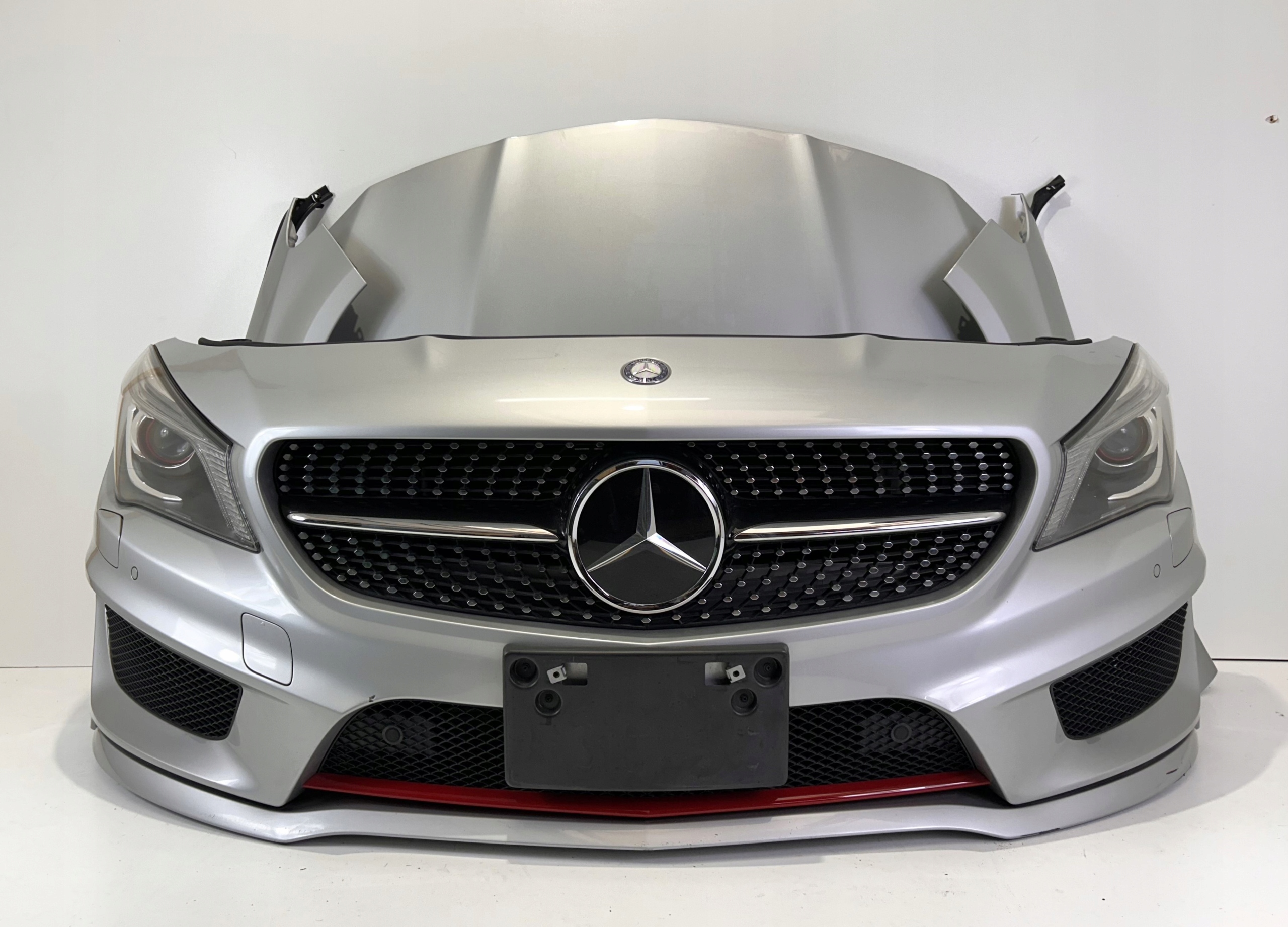 MERCEDES CLA W117 AMG PRZÓD ZDERZAK PAS LAMPY MASKA MERCEDES CLA 117 W117 PRZÓD BŁOTNIKI PAS ...