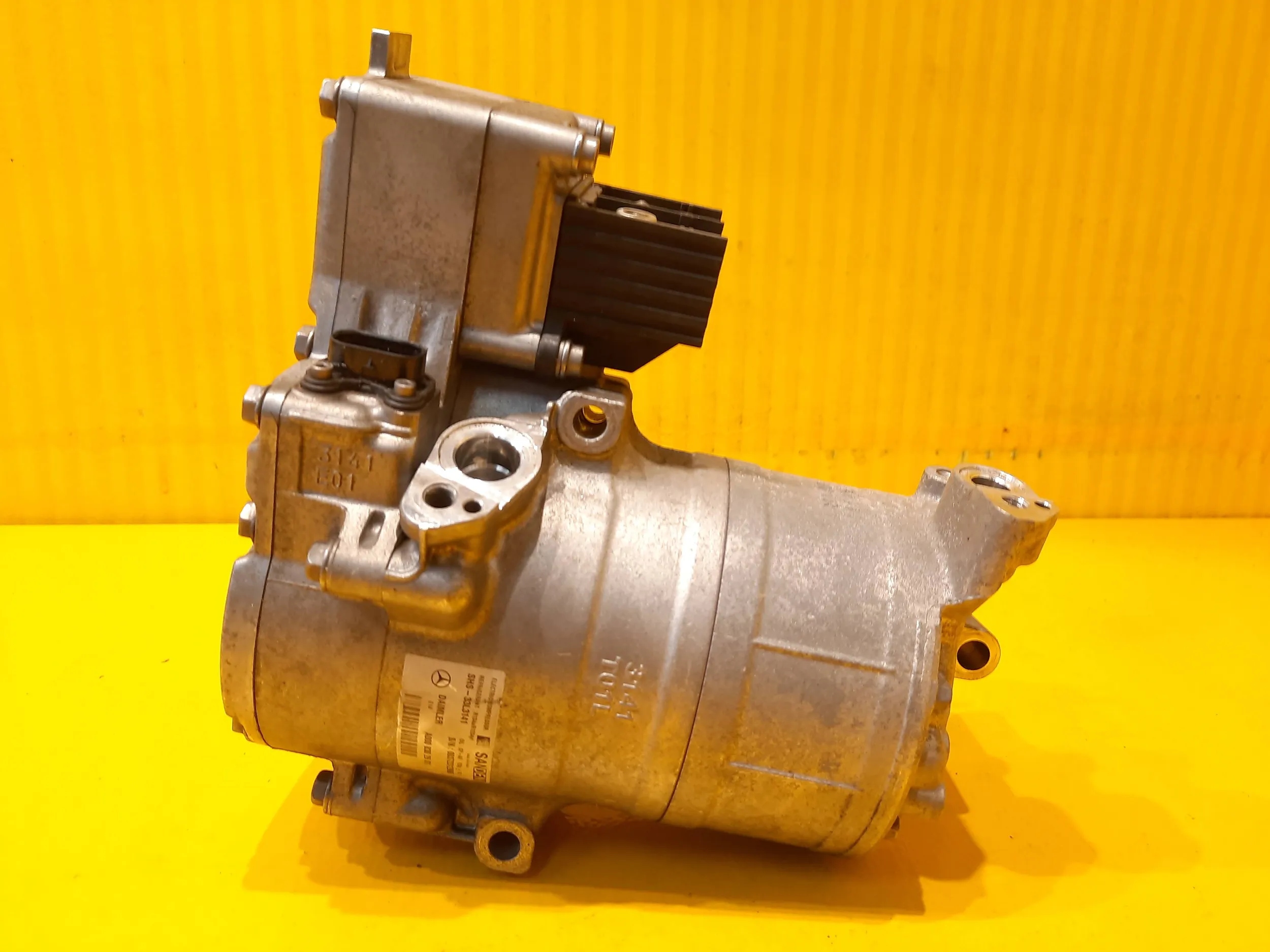 A0008302601 w Kompresory klimatyzacji sprężarek - Allegro.pl