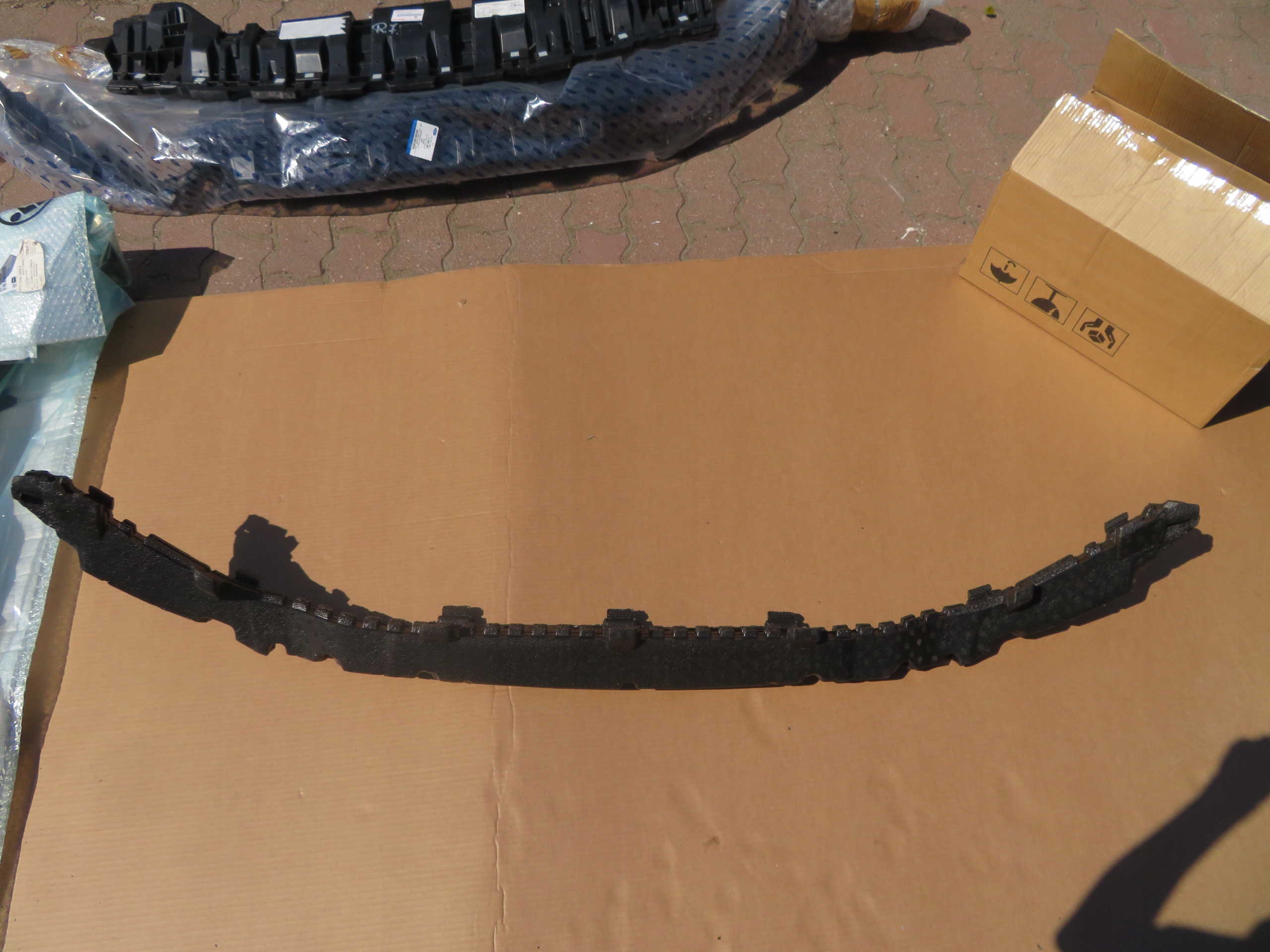 BMW X3 G01 / X4 G02 Absorber Zderzaka 51118070395 51118070395 za 250 zł ...