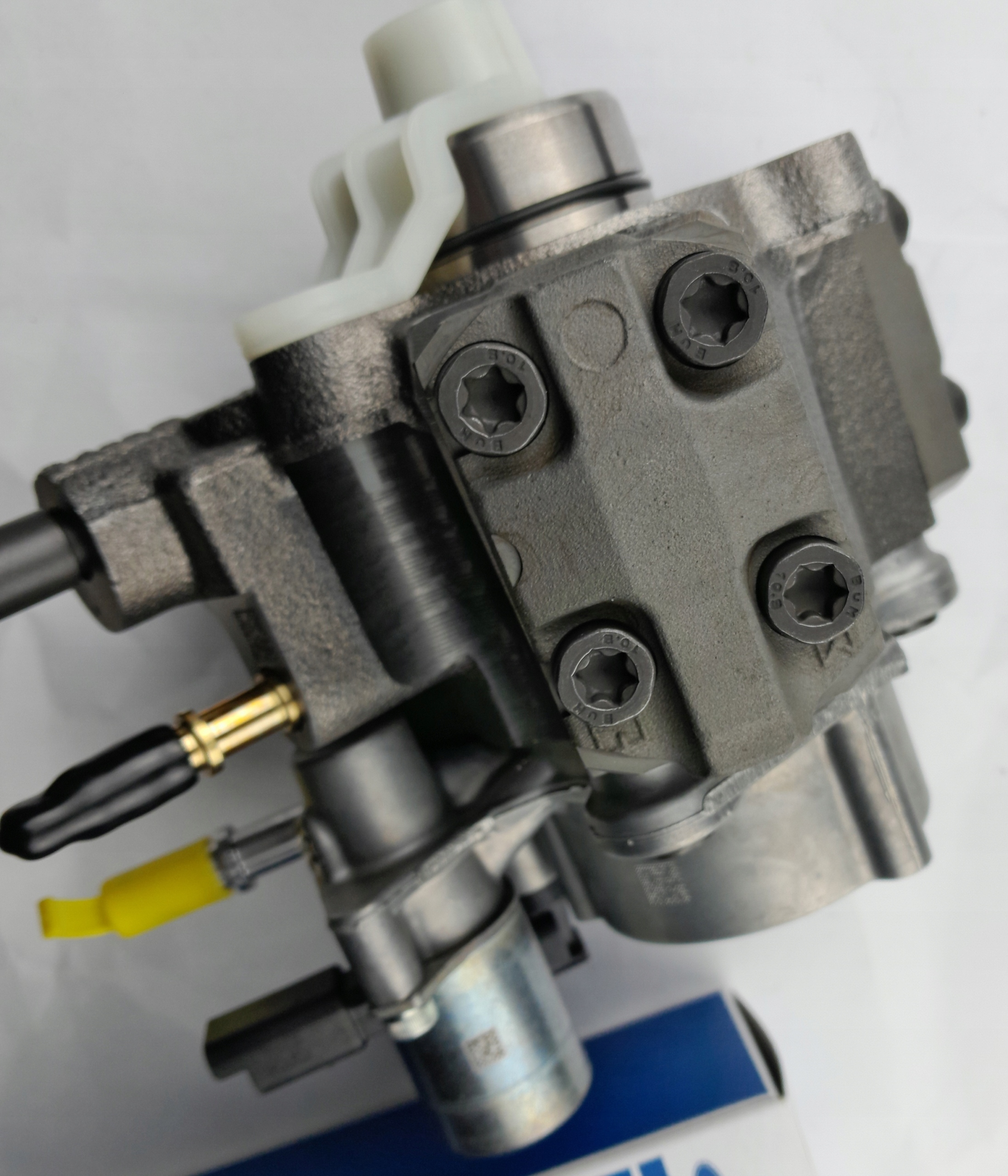 POMPA WTRYSKOWA FORD RANGER FB3Q-9B395-AD 2107064 za 3400.00PLN z Radom ...