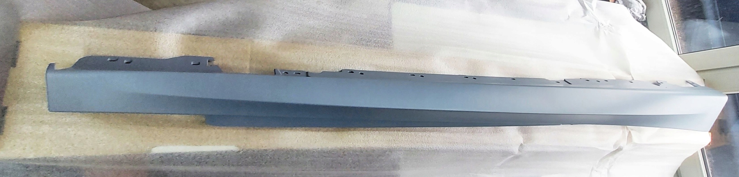 OE LISTWA OBUDOWA PROGU PRAWA BMW F34 ORYGINAŁ 51778061652 za 600 zł z ...