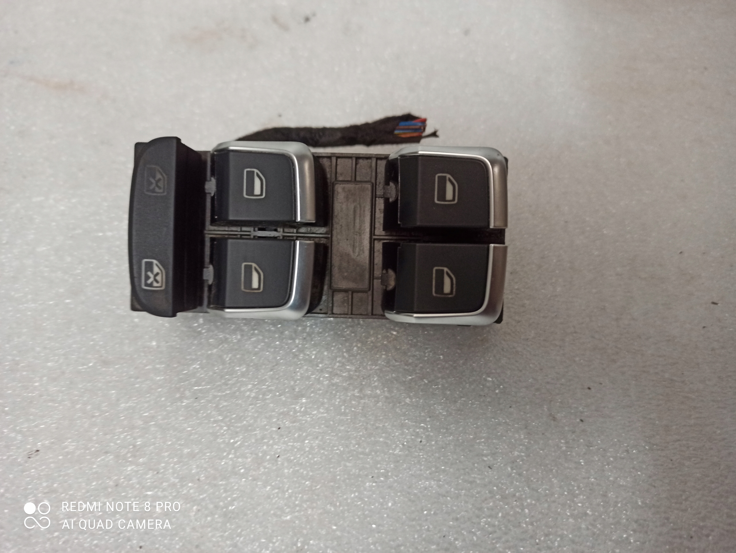 Przełącznik, podnośnik szyby Audi OE 8U0 959 851 • Cena, Opinie - Allegro