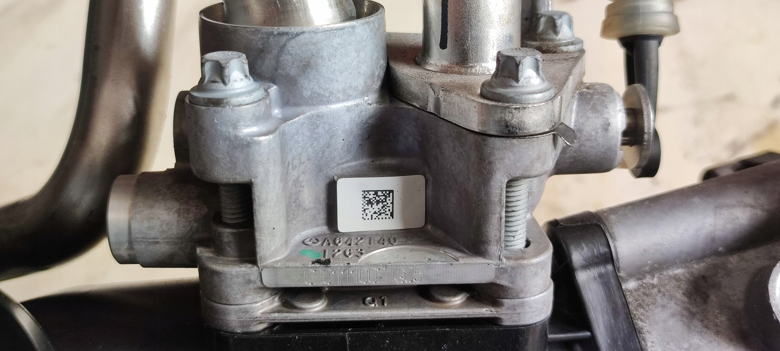 MERCEDES ZAWÓR KLAPA PRZEPUSTNICY a6421401263 A6421401263 za 640 zł z ...