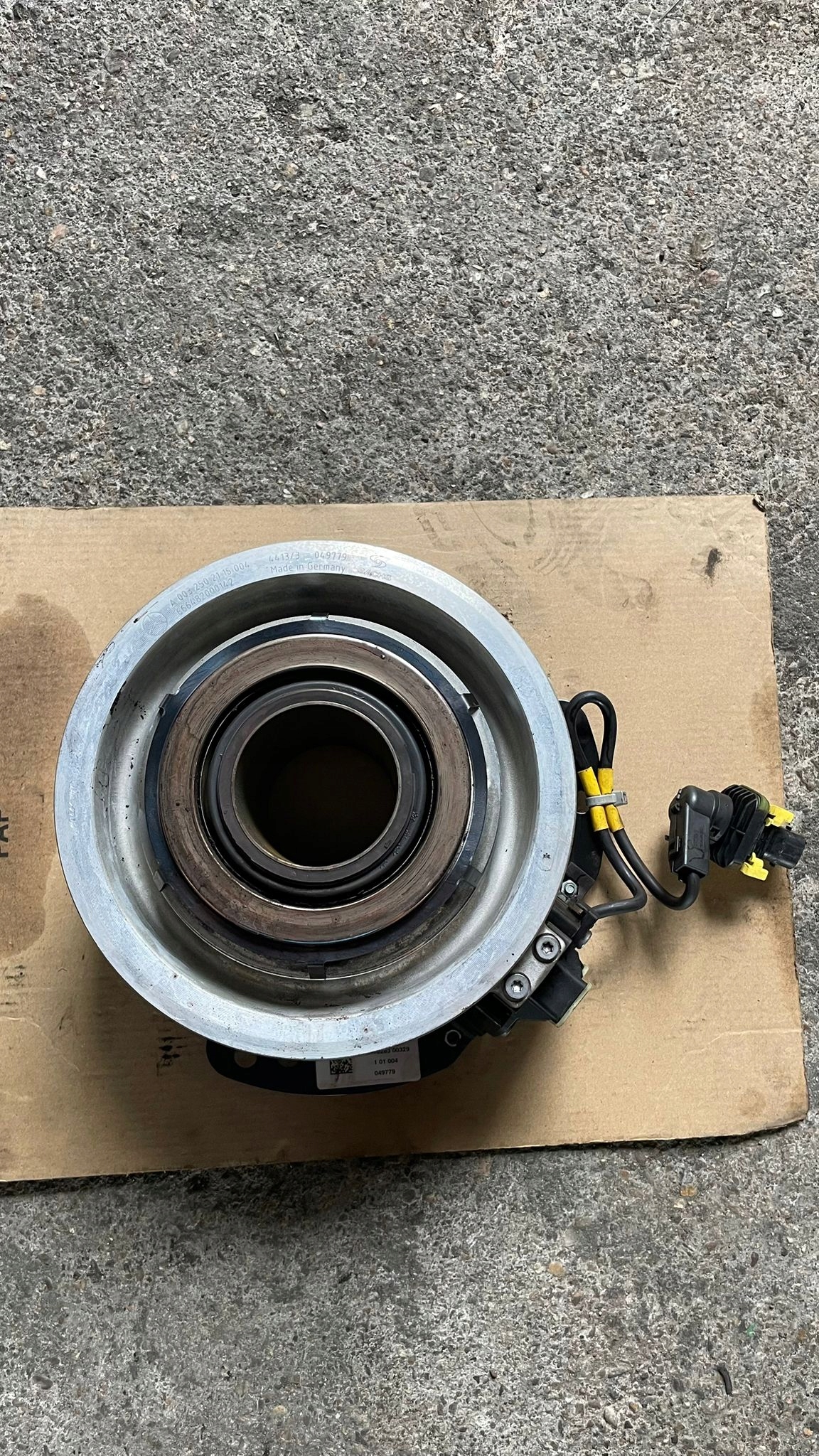 ŁOŻYSKO OPOROWE WYSPRZĘGLIK SPRZĘGŁO MERCEDES ACTROS MP4 G211-12 za 500.00PLN z BOLESŁAWIEC ...