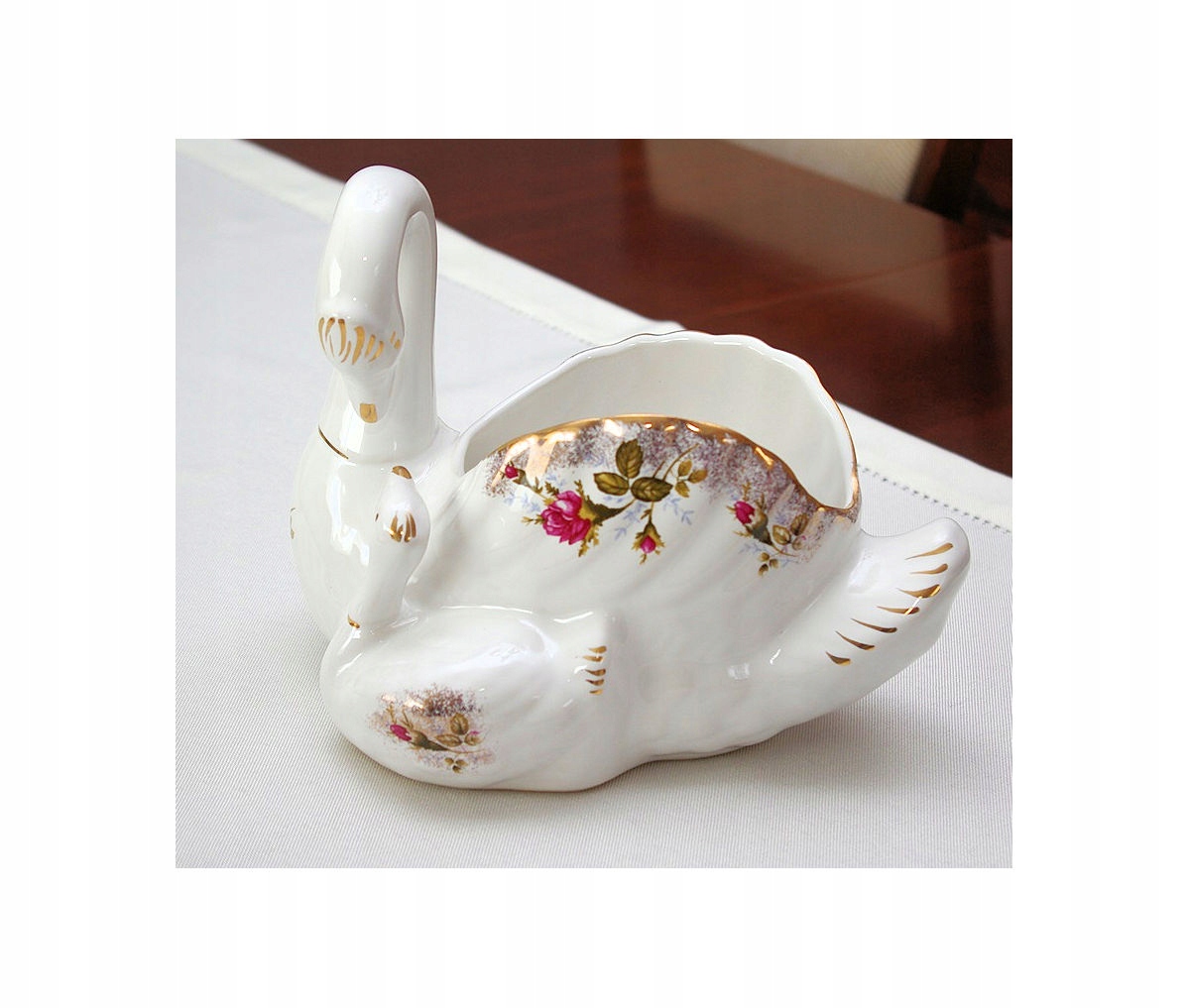 010 BOMBONIERA ŁABĘDŻ Z MAŁYM RÓŻA ZŁOTA CERAMIKA CHODZIEŻ ...