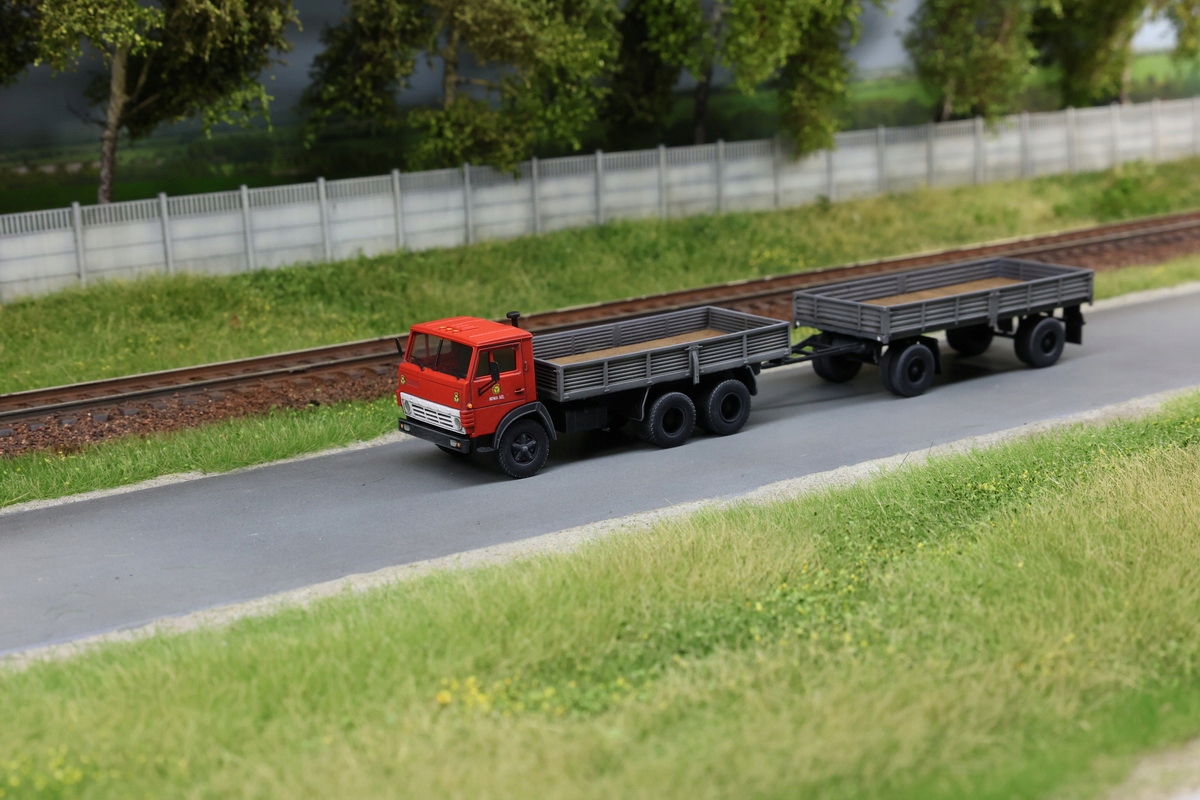 PRL PKS Kamaz skrzyniowy z przyczepą Autosan d83 1/87 SAW Model ...