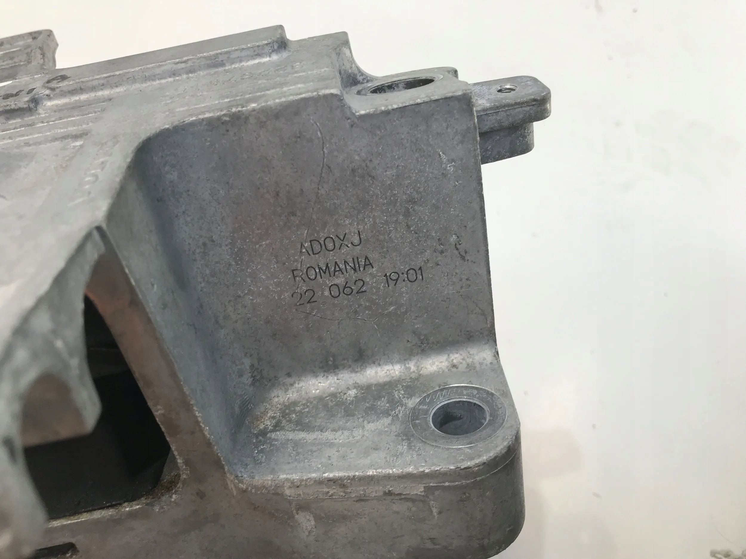 32267915 32267915 - VOLVO XC40 1.5 ГІБРИД 2022 ПОДУШКА ЛАПА КОРОБКИ ...