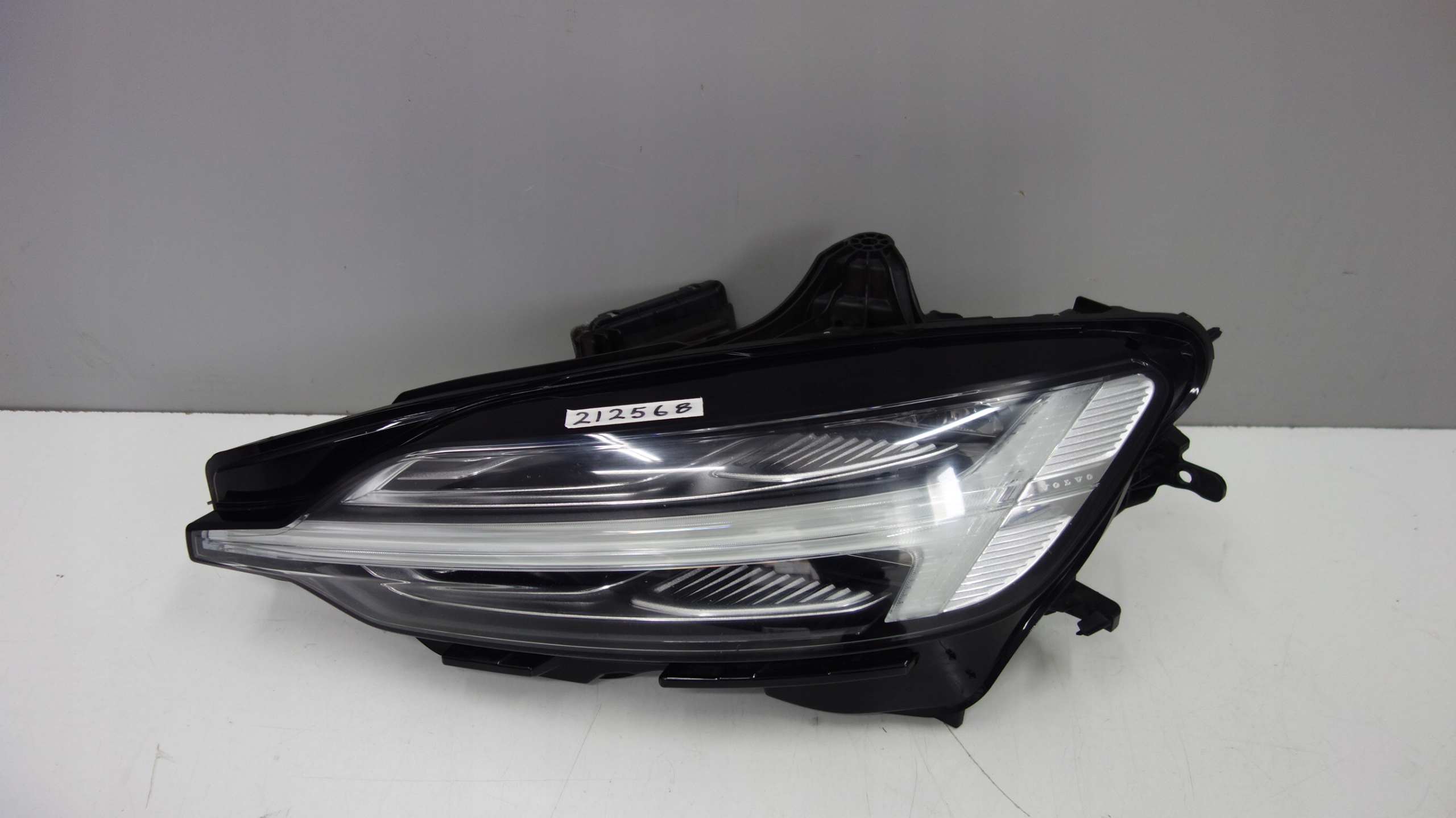 VOLVO S60 V60 LAMPA LAMPY PRZOD LED EU 31656887 za 3999.00PLN z ...