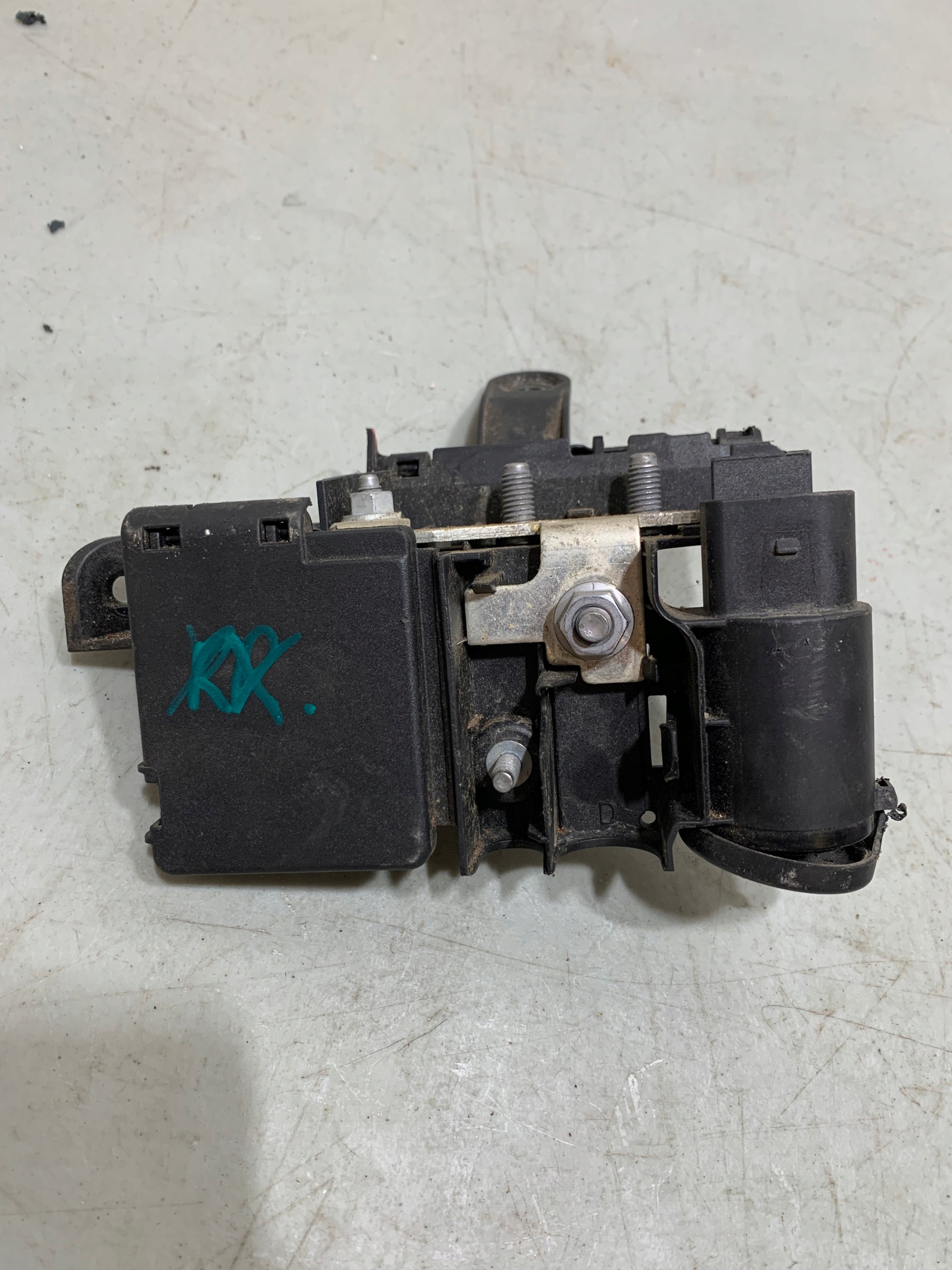 AUDI A4 B9 ROZDZIELACZ PRĄDU 8W0941823 8W0941824AN - porównaj ceny ...