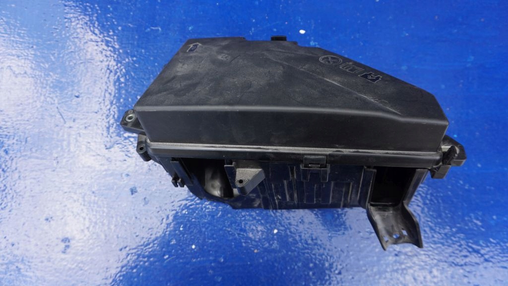 OBUDOWA POKRYWA SKRZYNI BEZPIECZNIKÓW VOLVO XC90 XC60 S90 V90 II ...